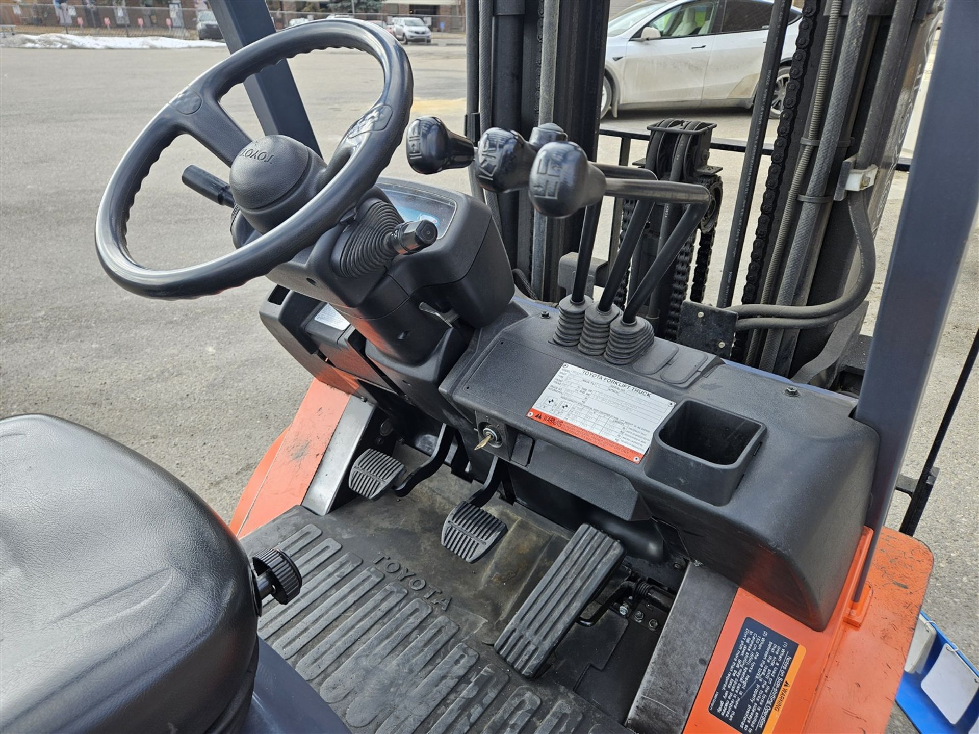 TOYOTA FORKLIFT MODEL 7FGU25, 3750 LB. CAP., 189 IN. LIFT SIDESHIFT ...