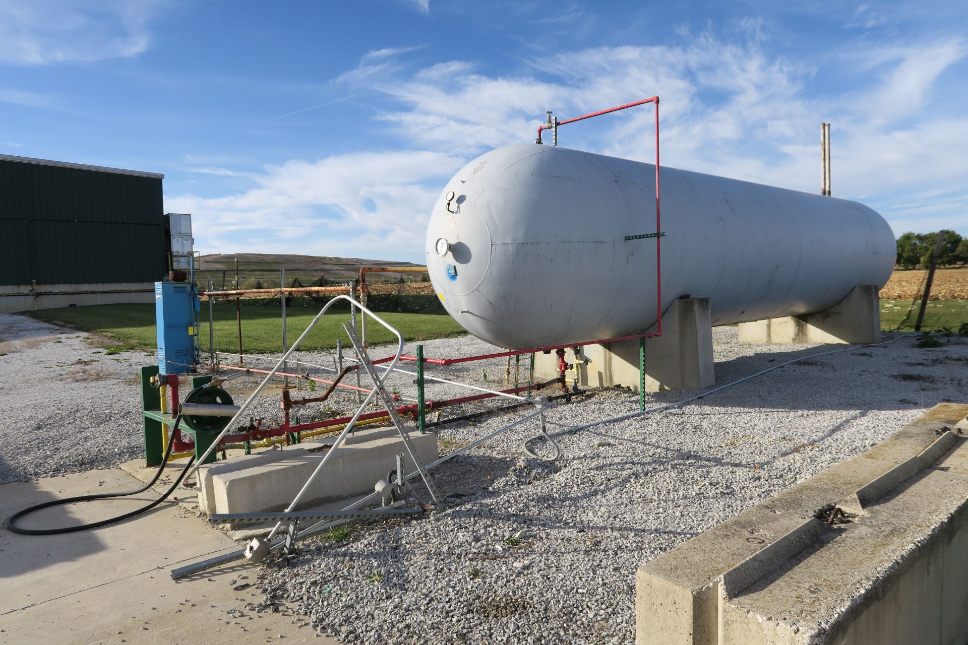 TRINITY STEEL 18,000 GALLON PROPANE STORAGE TANK RATED 250 PSI @ 125 ...