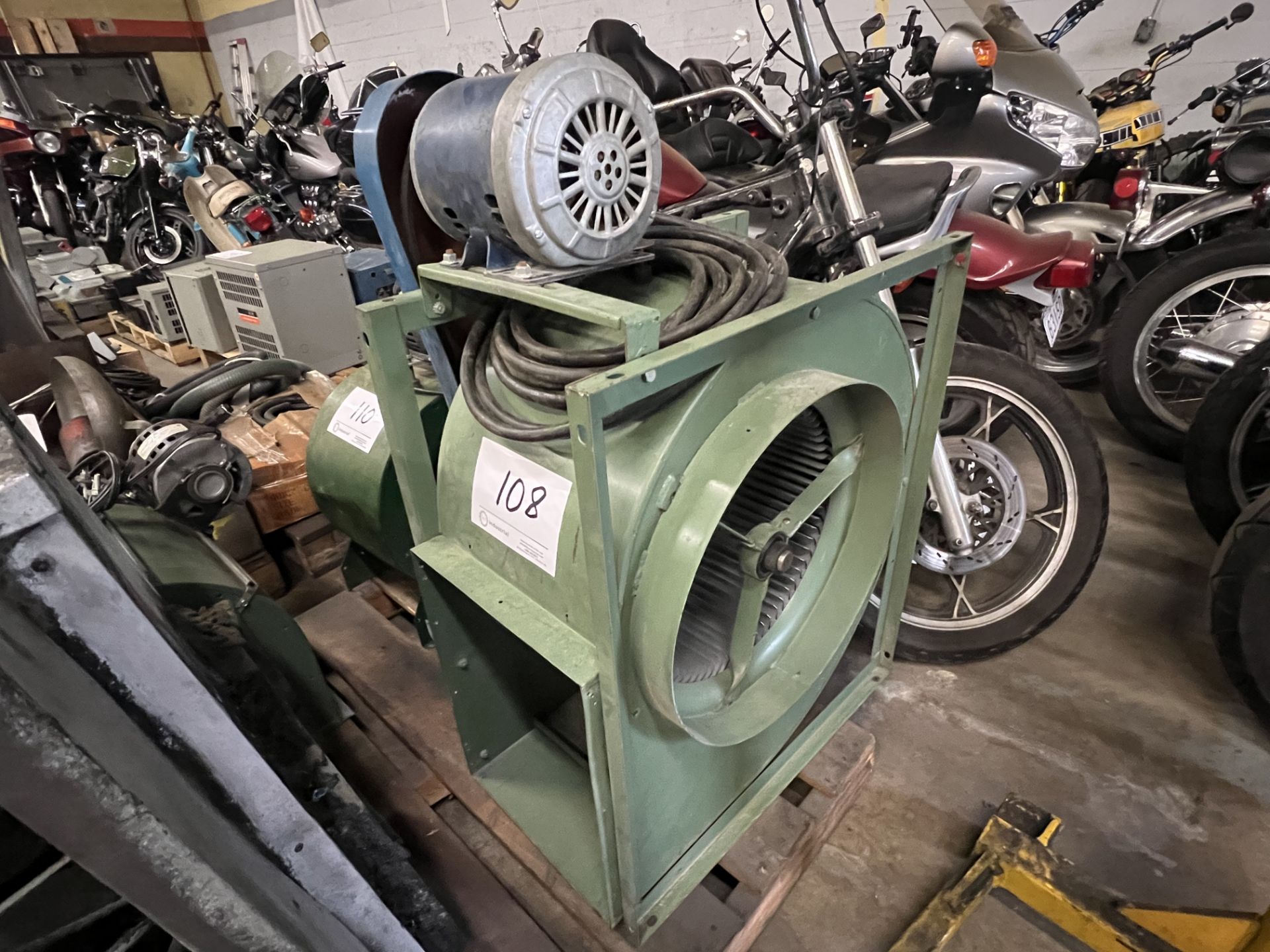 MOTORIZED BLOWER W/ BOXED BLOWER