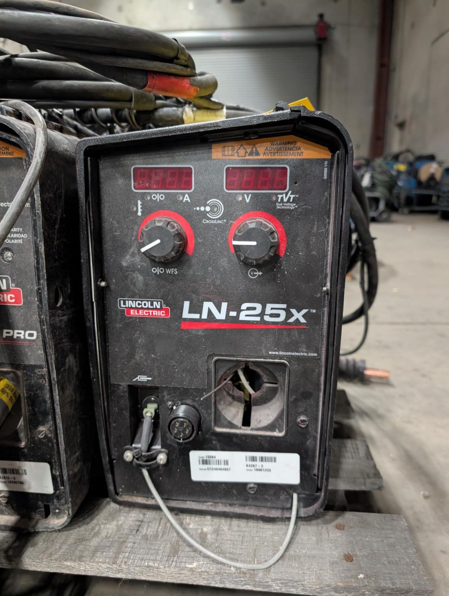 LE LN-25X (3) Portable Wire Feeders W/ Gun W/ (2) LE LN-25