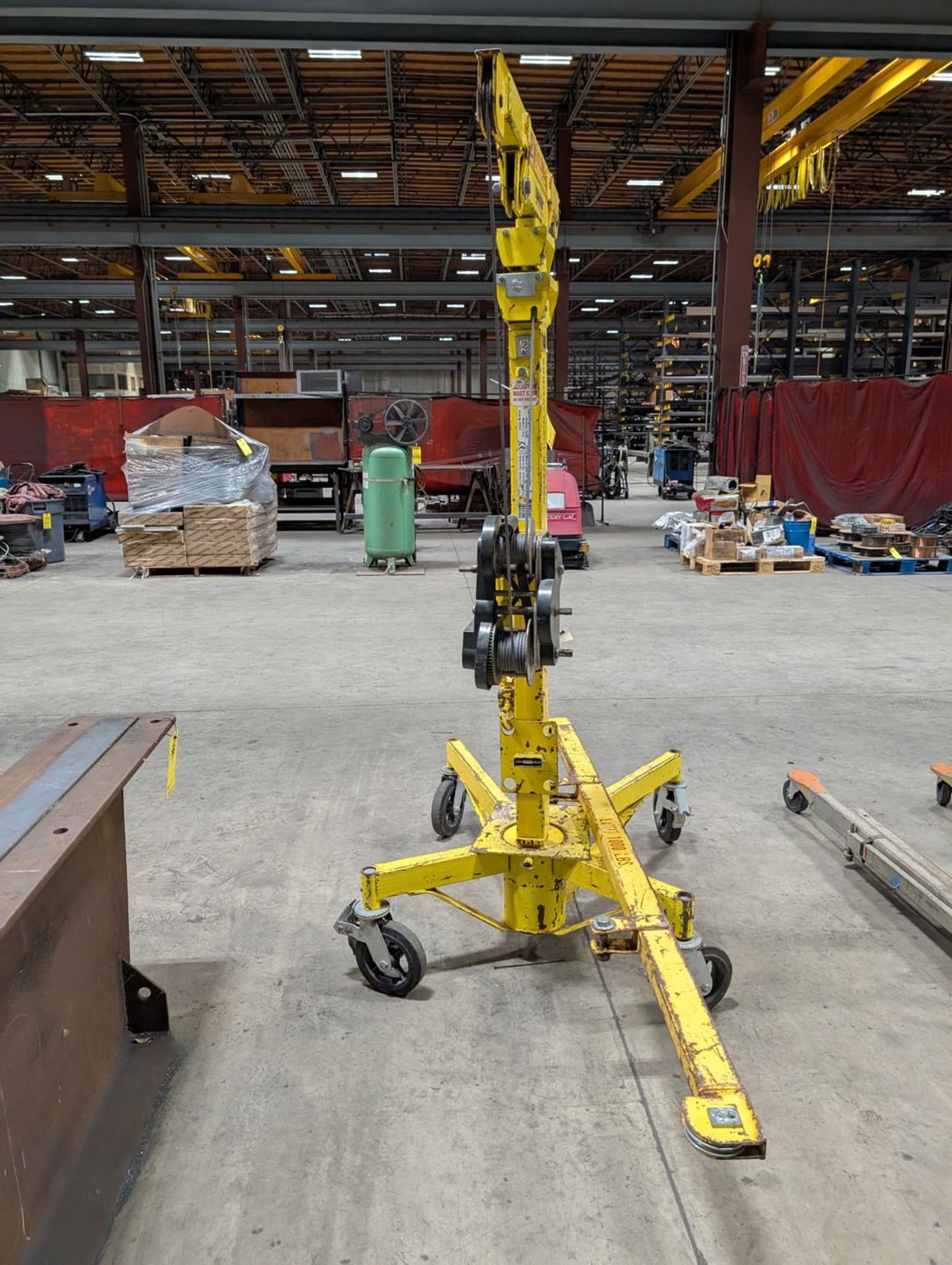 Sumner Material Lift