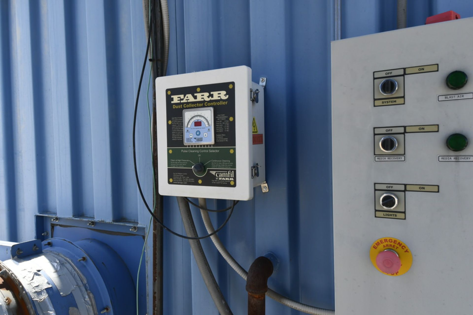 AFC FINISHING SYSTEMS PORTABLE BLAST ROOM, 40' CONNEX BOX SHELL, RECIRC ...