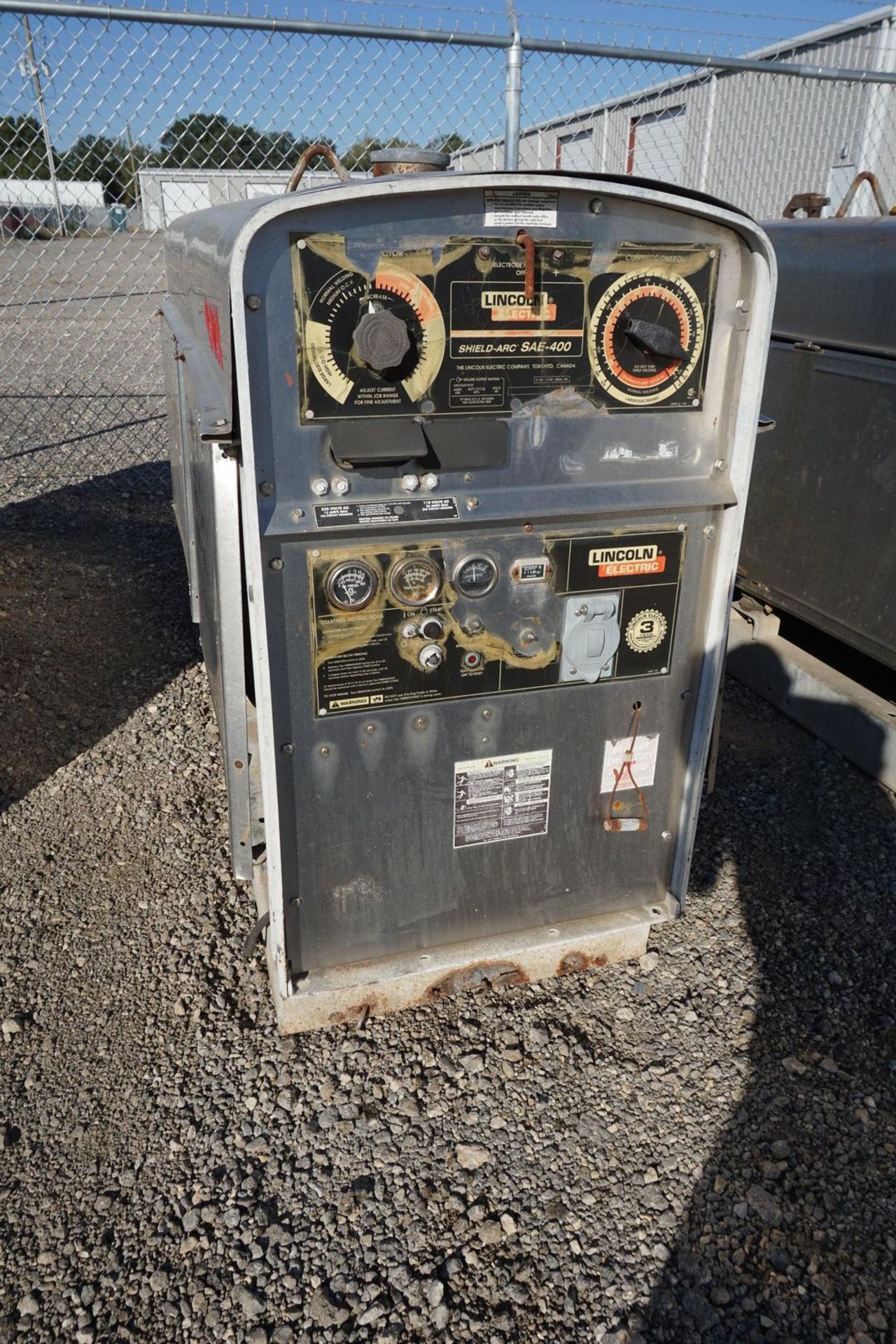 LINCOLN MARINE STYLE WELDER SHIELD ARC SAE-400, DIESEL, HOURS SHOWING ...