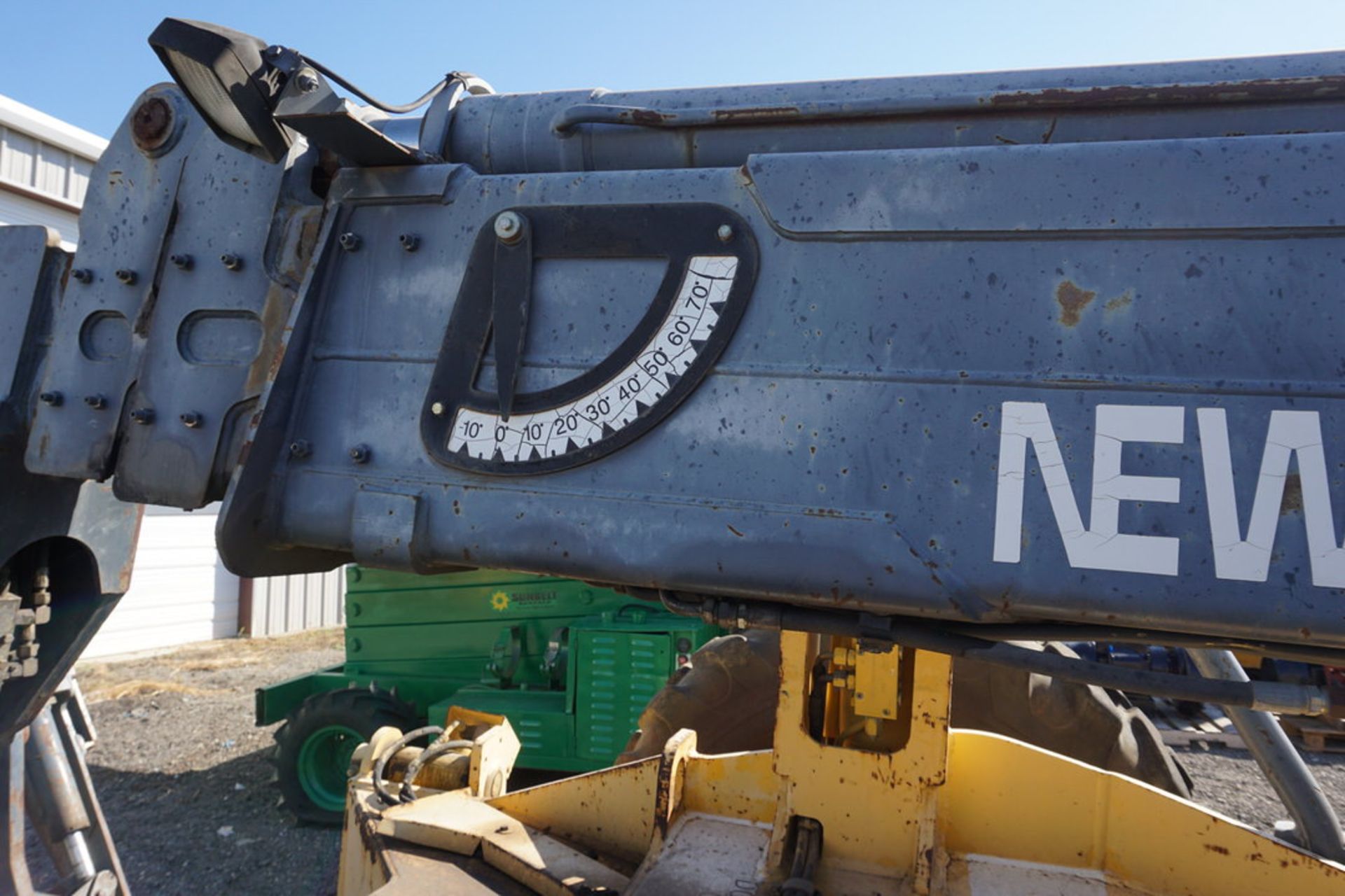 NEW HOLLAND SKYTRACK MDL: LM860 TYPE LM 860 CTPTMR, HOURS SHOWING ...