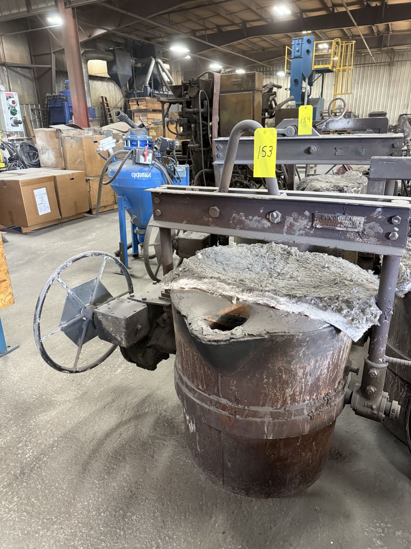 Modern 29" geared lip pour ladle (Located at Foundry)
