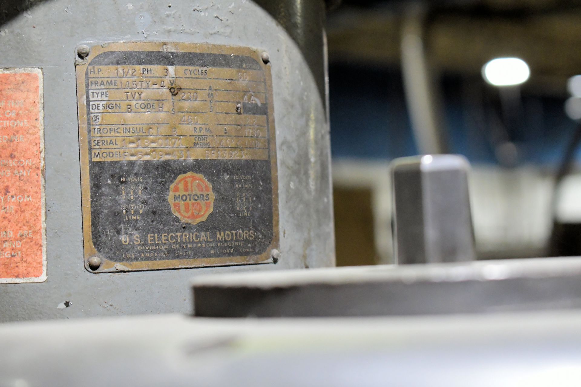 Bridgeport Vertical Mill 1 1/2 HP.veri-speed head, 60 to 4200 RPM, 9 ...