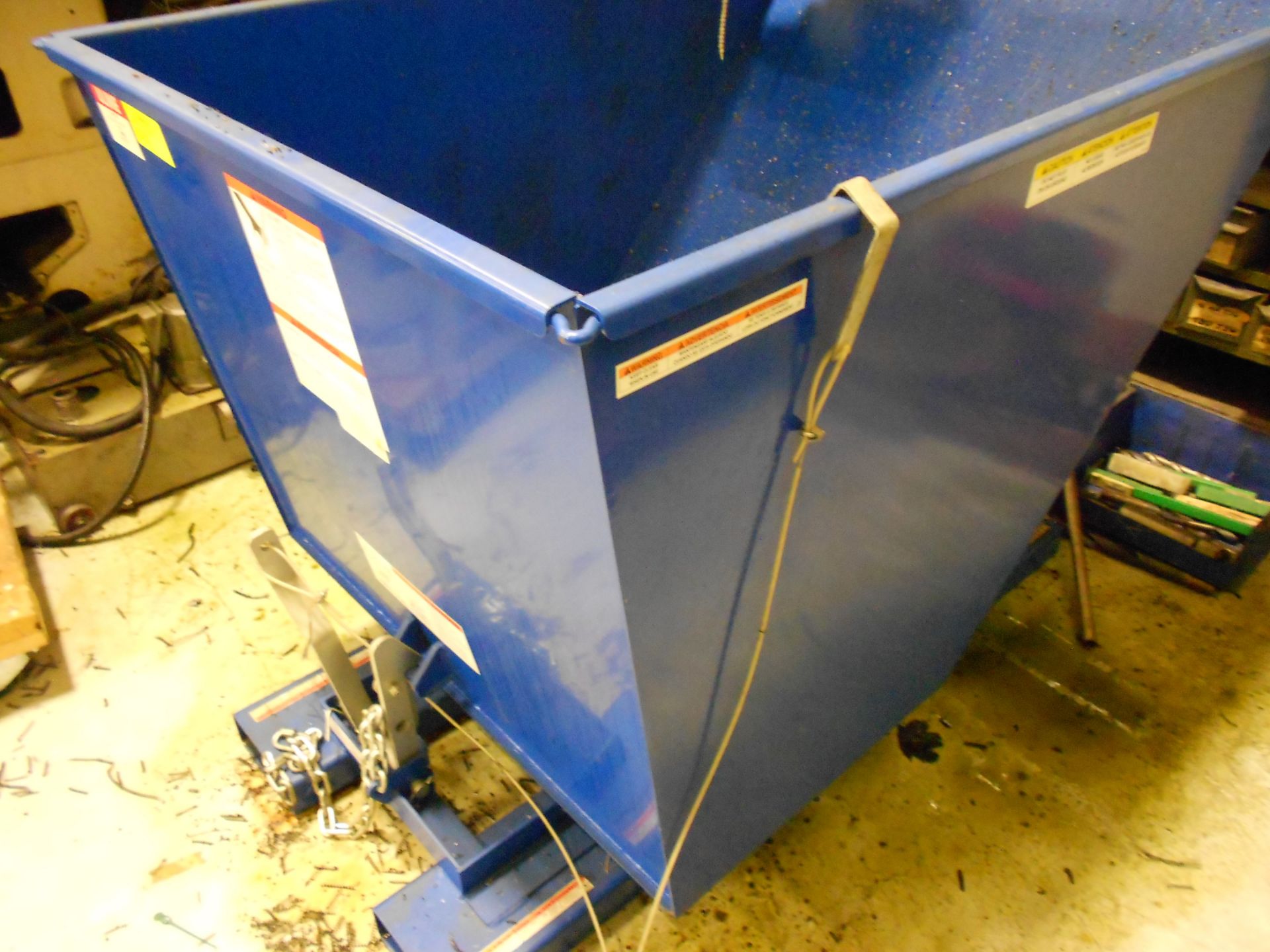 Uline Model: 1 yard Industrial Duty Dumping Hopper with wheels