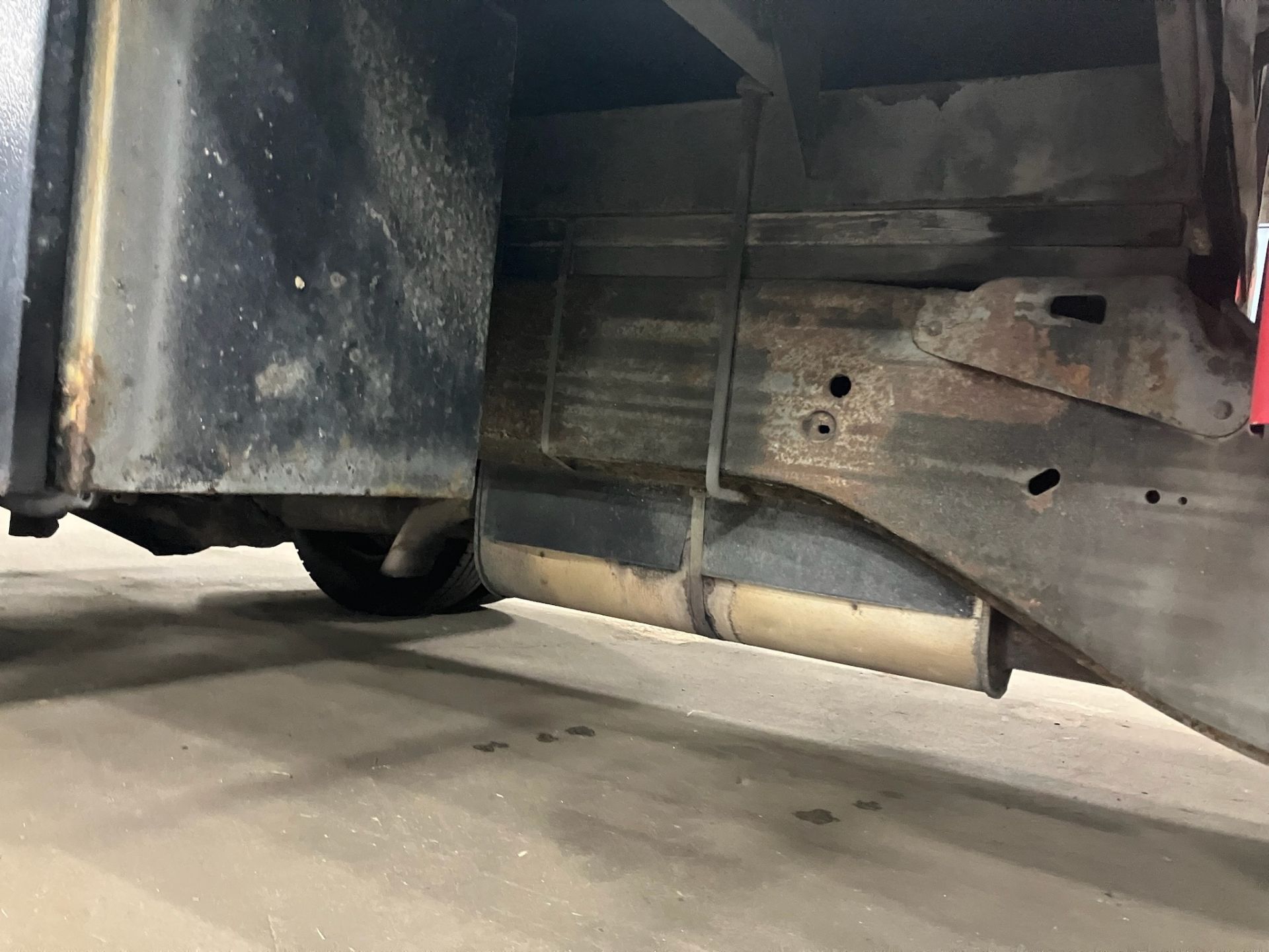 2001 CHEVROLET SILVERADO 3500 1GBJC34U81F210648 FLATBED STAKE BODY ...