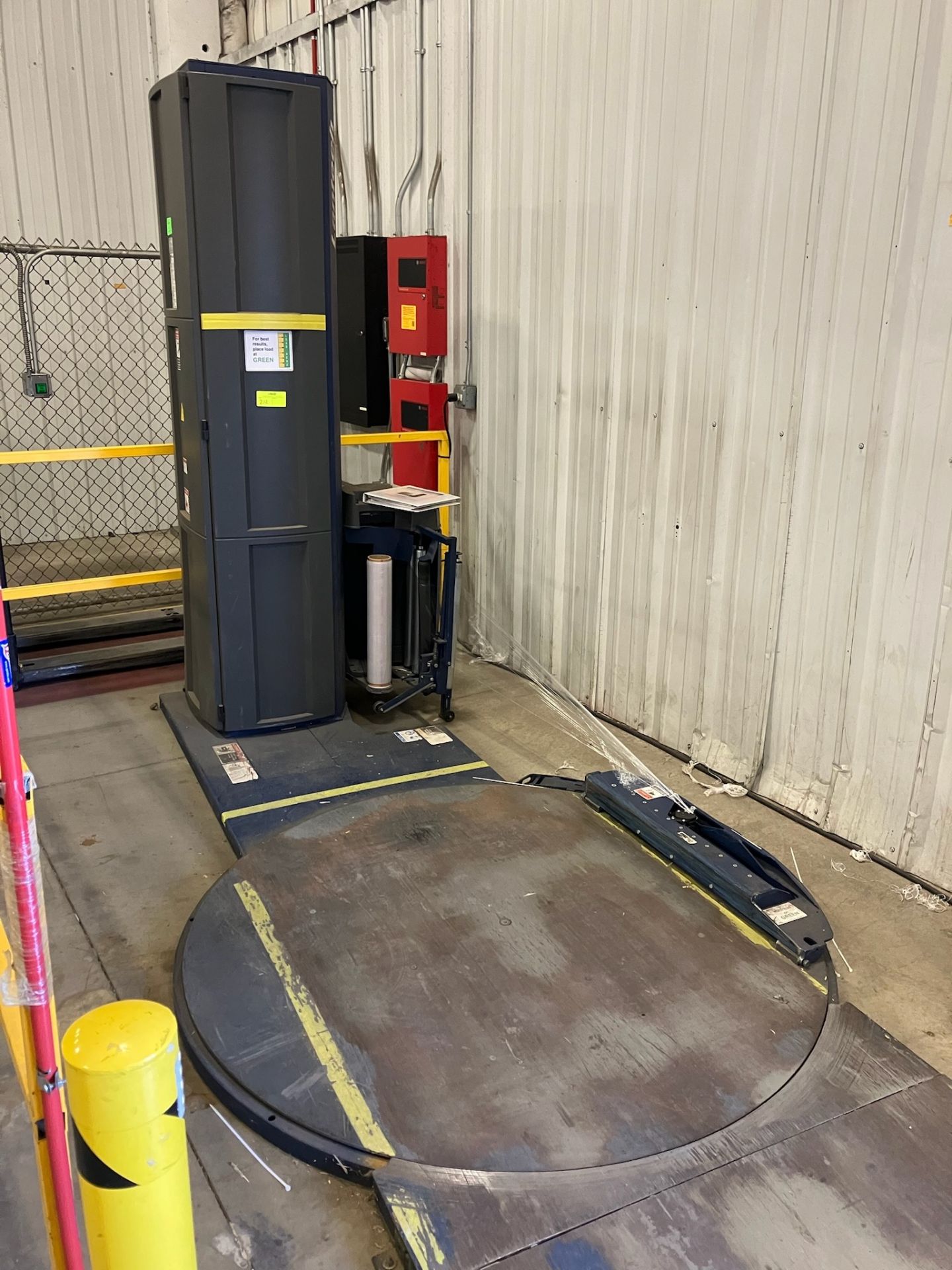 Lantech Pallet Wrapping Machine