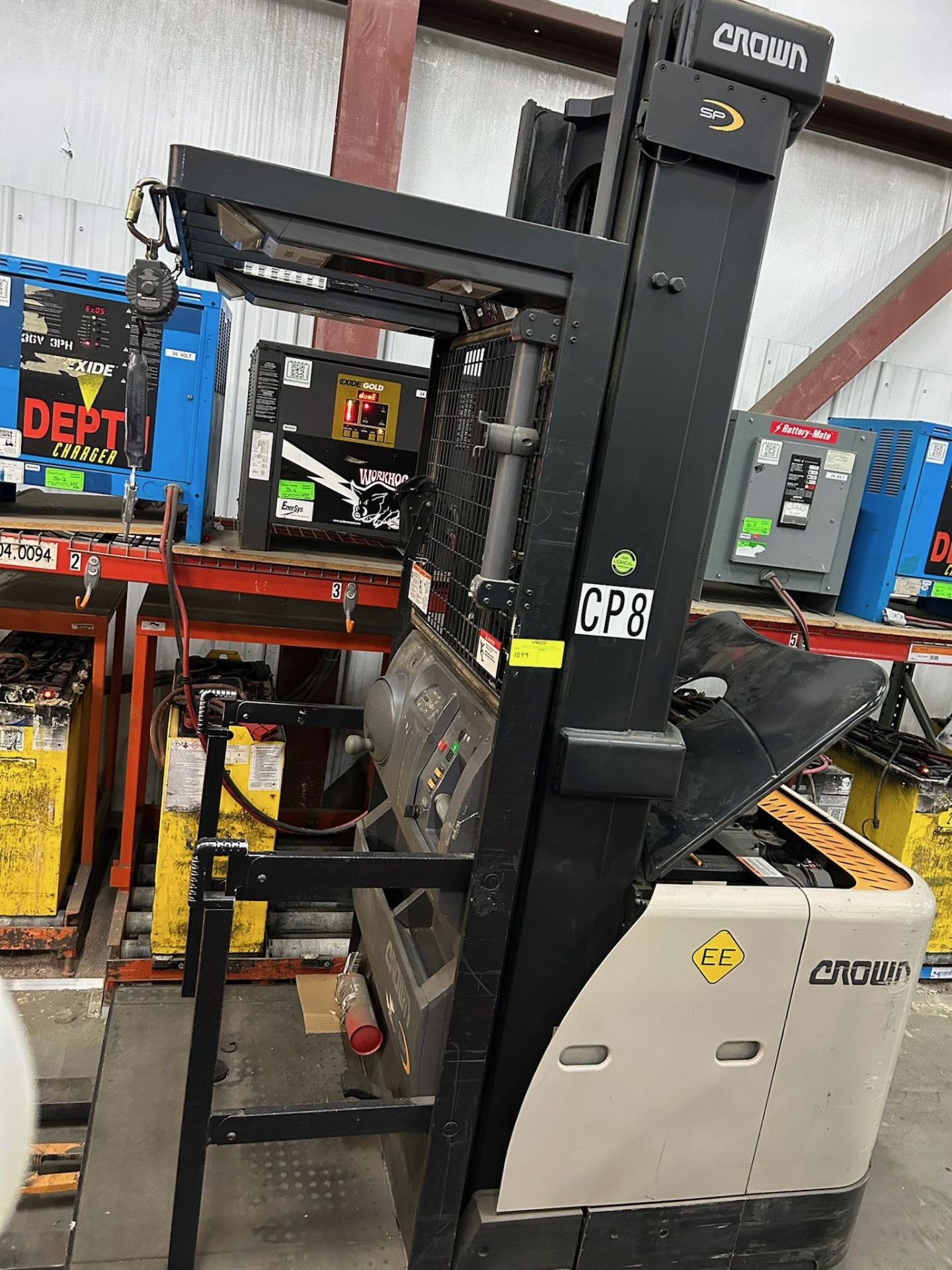 2015 Crown Order Picker, SP 3500, SN: 1A443671, Hours: 20089, Running