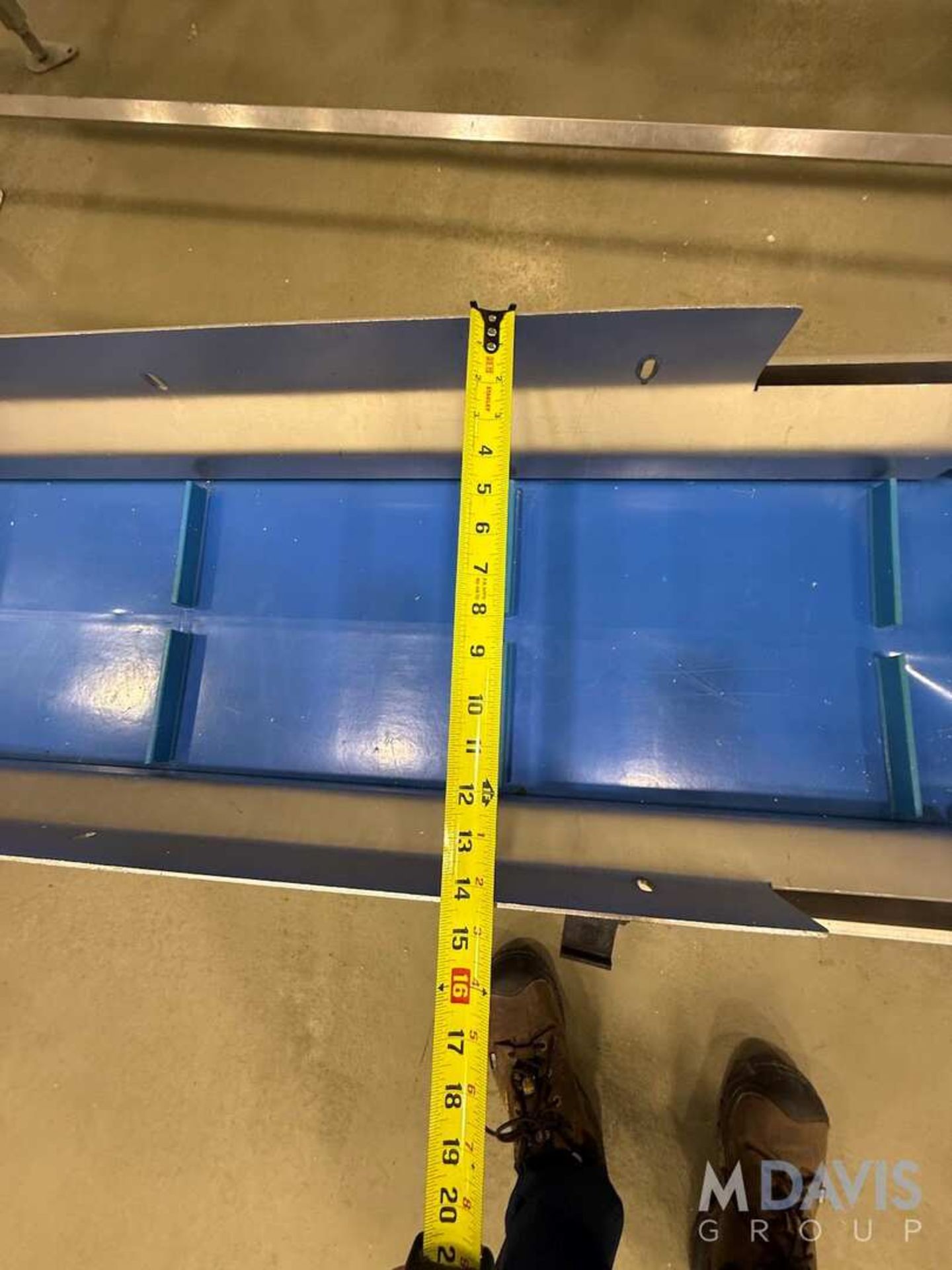 PORTABLE CLEATED INCLINE CONVEYOR, VARIABLE SPEED CONTROLLER, APPROX ...