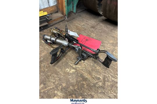 Armstrong magna swedge pneumatic