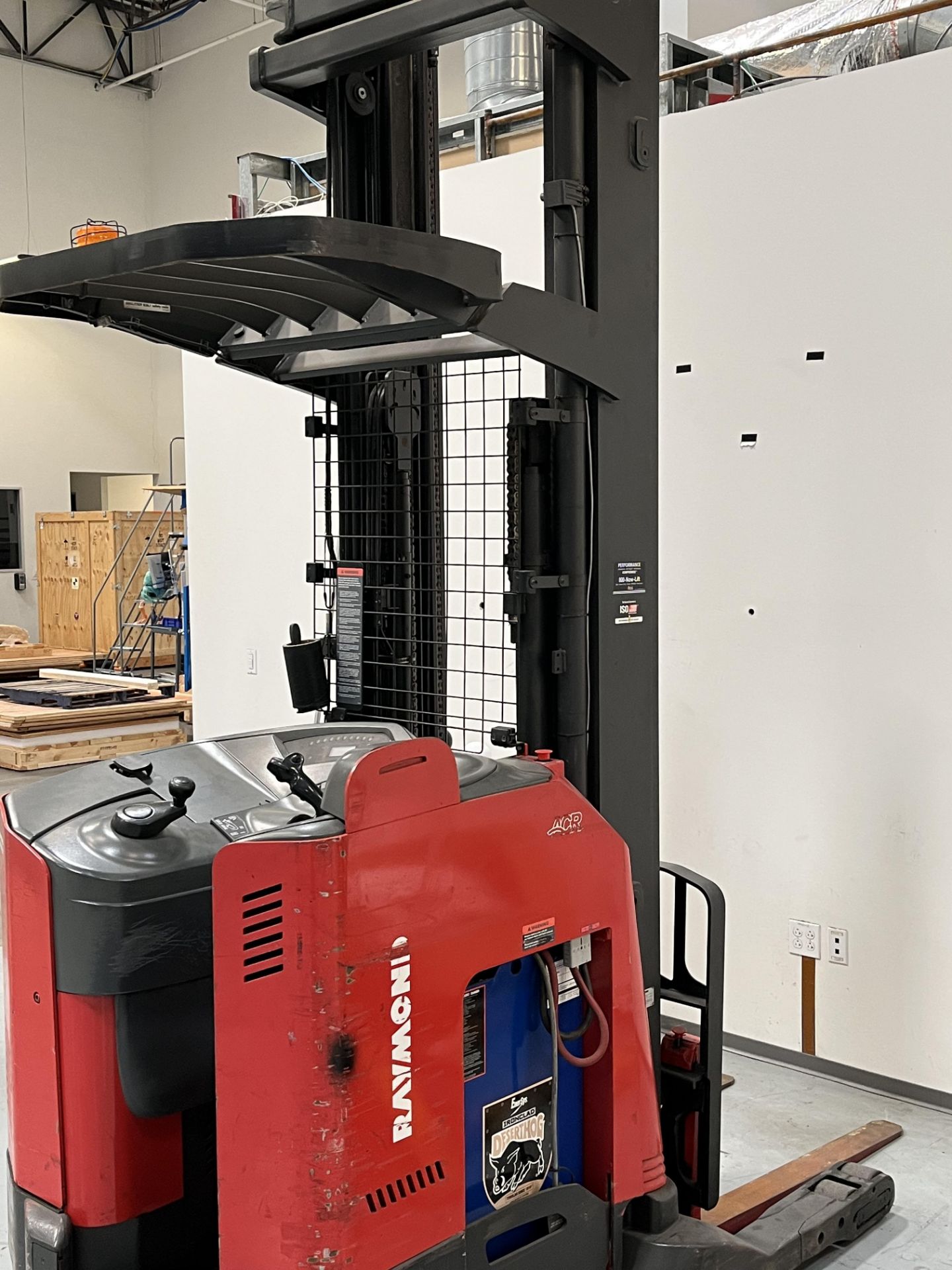 Raymond 740-R45TT Stand Up / Reach Forklift, with Wall Charger *Off ...