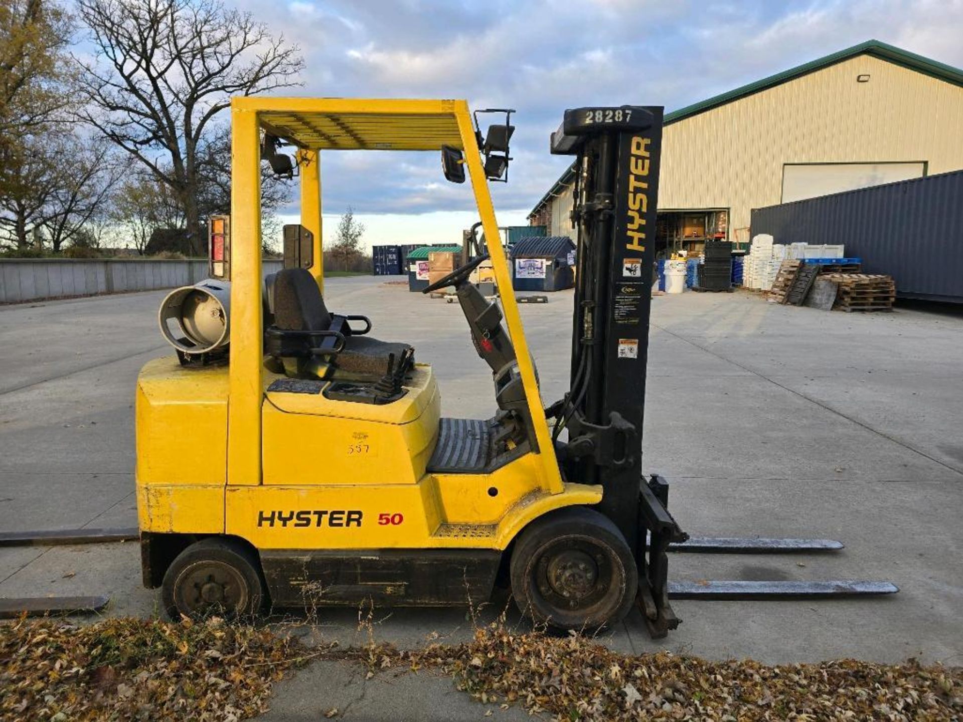 Hyster S 50 XM Forklift, SN D187V06431U, Maximum Load: 4,900 Lbs ...