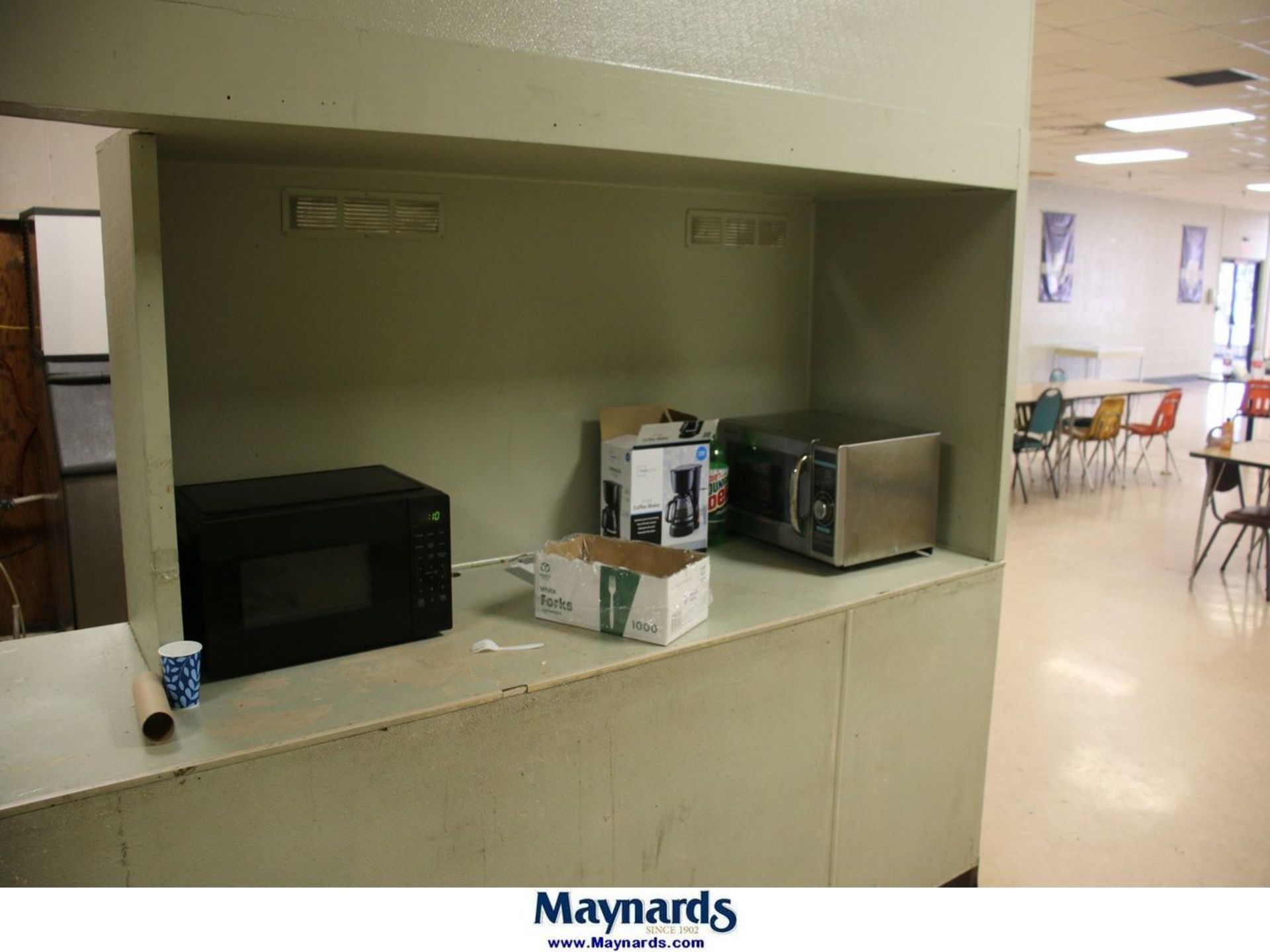 Contents of Break Room Includes Tables, Chairs, Microwaves ...
