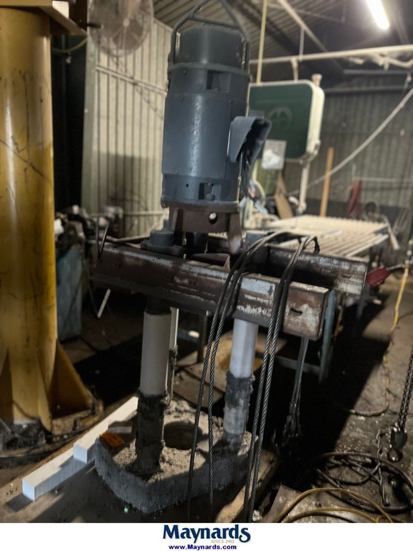 Large electric powered liquid metal pump for pumping from Aluminum ...