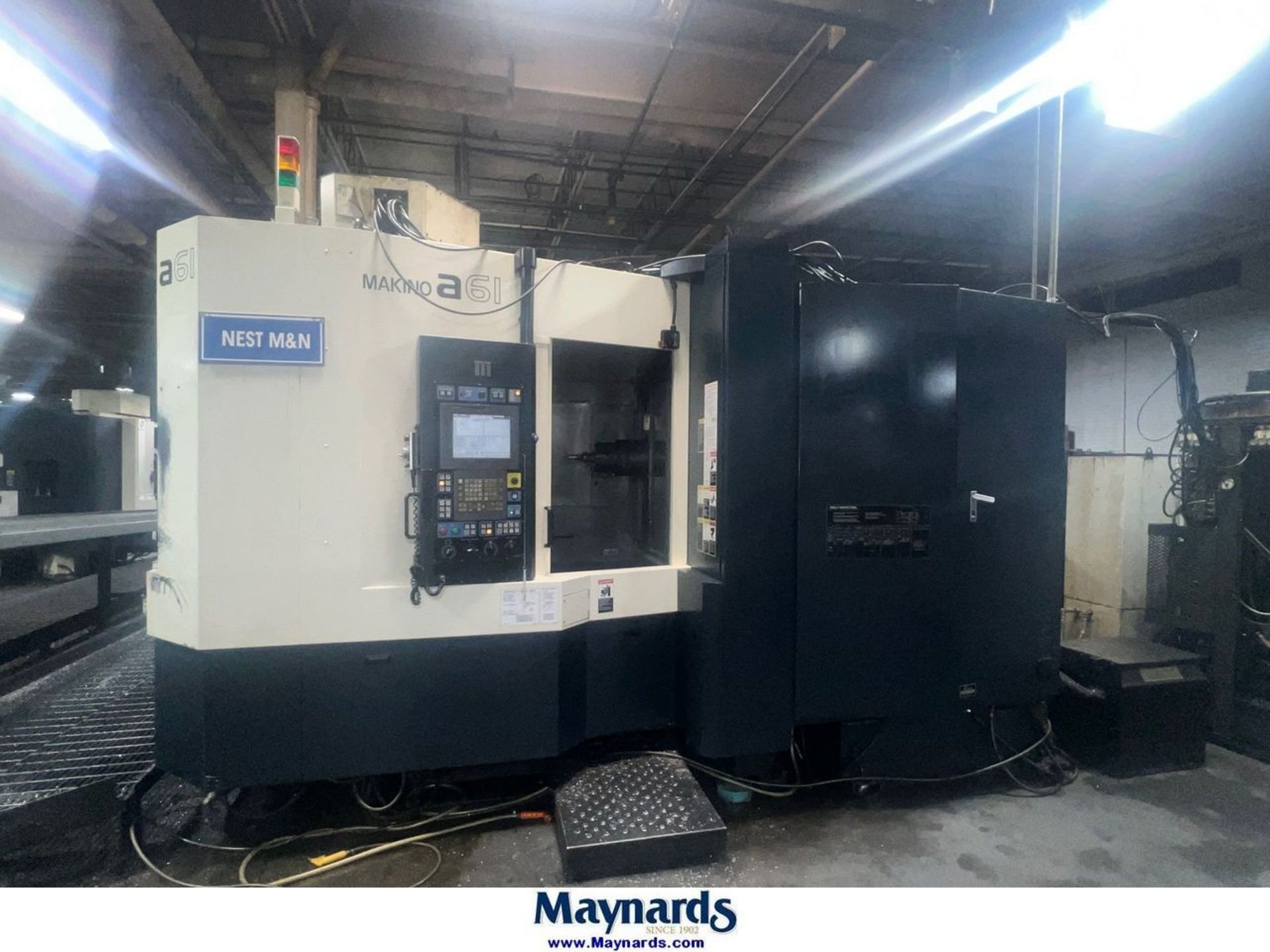 Makino a61 4-Axis CNC Horizontal Machining Center 19.7" x 19.7" Pallet ...