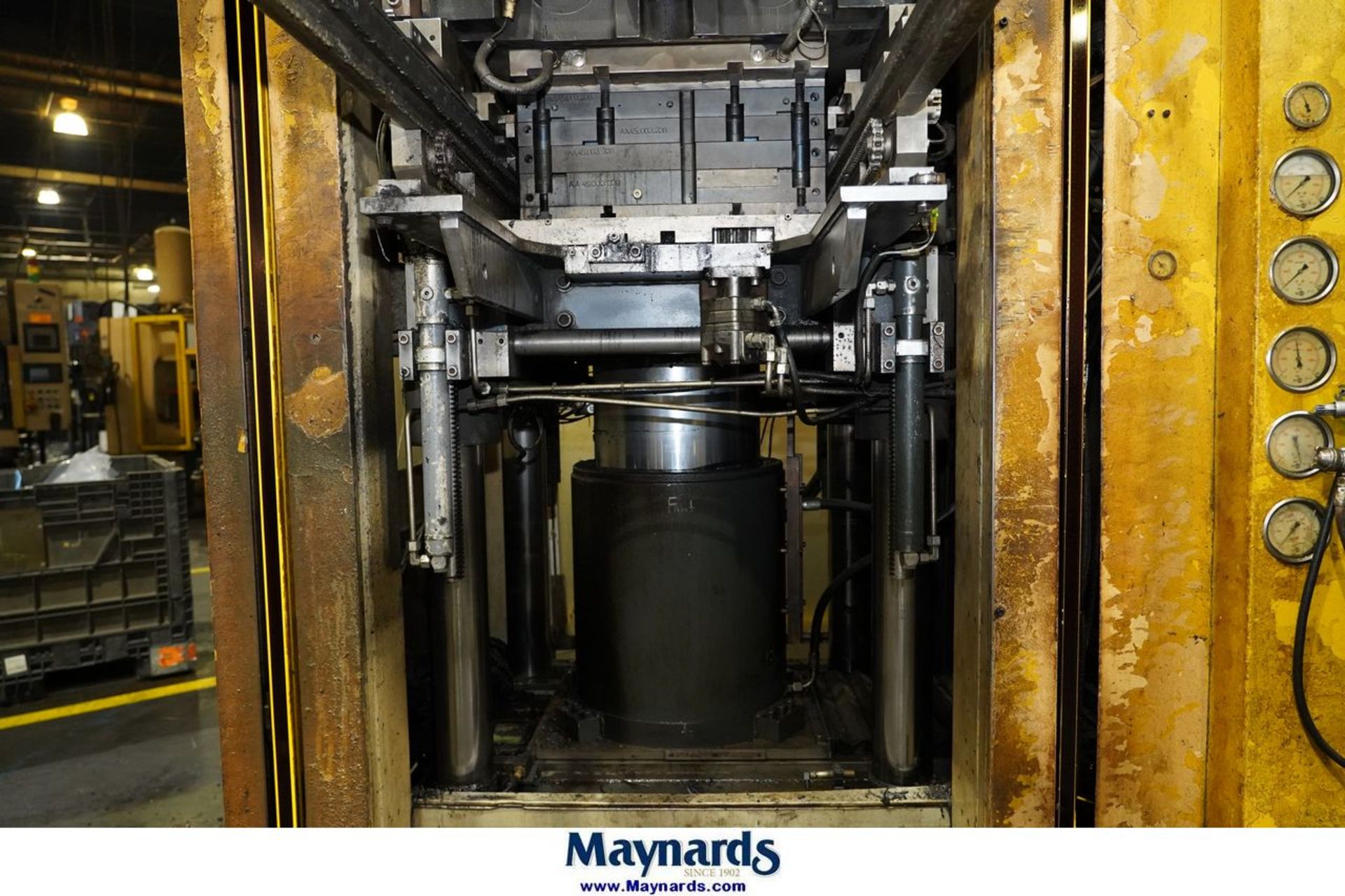 2004 Desma 968.400 ZO B750 500 Ton Vertical Rubber Injection Molding ...