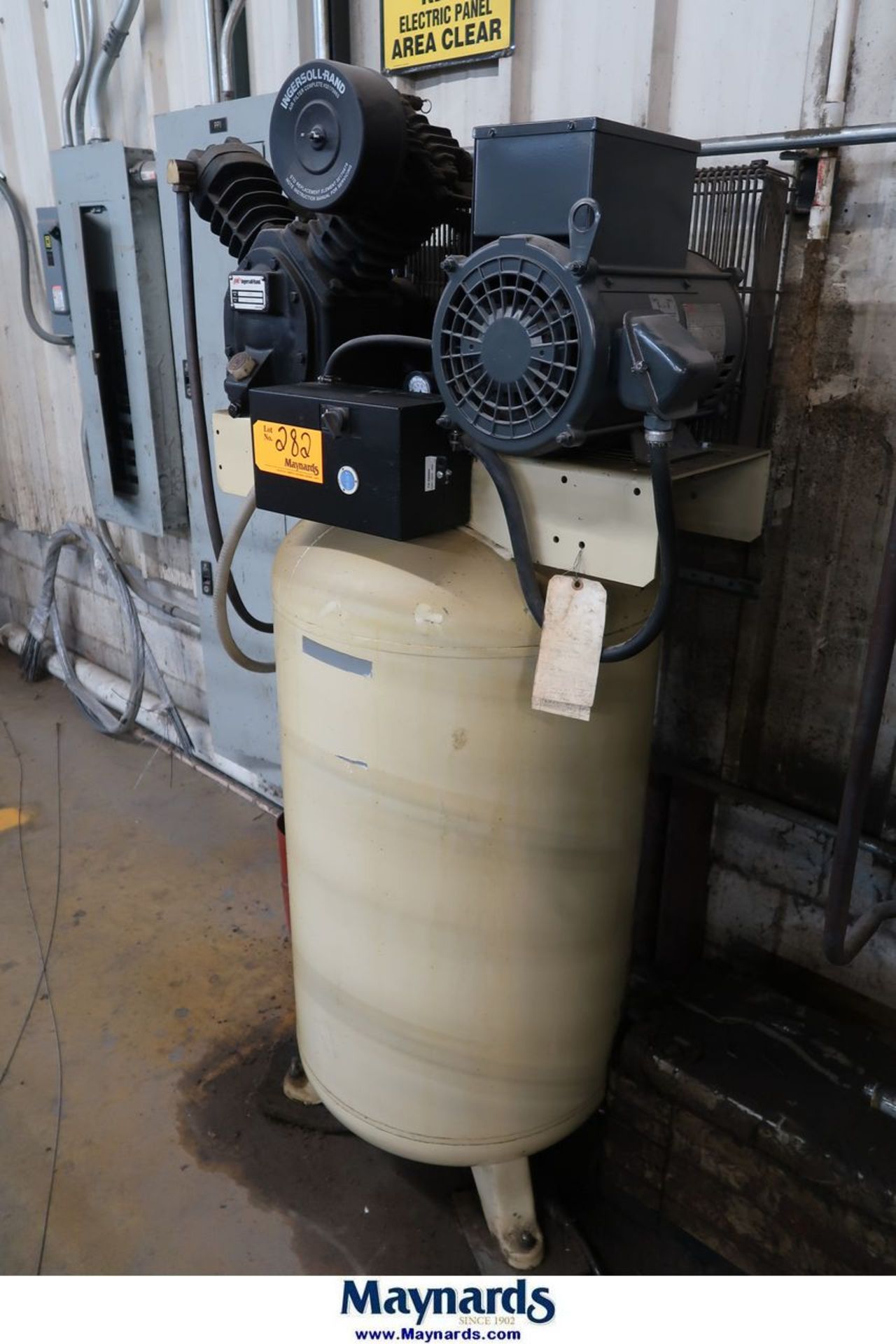 Ingersoll Rand 80-Gallon Vertical Tank Air Compressor Ingersoll Rand 80 ...