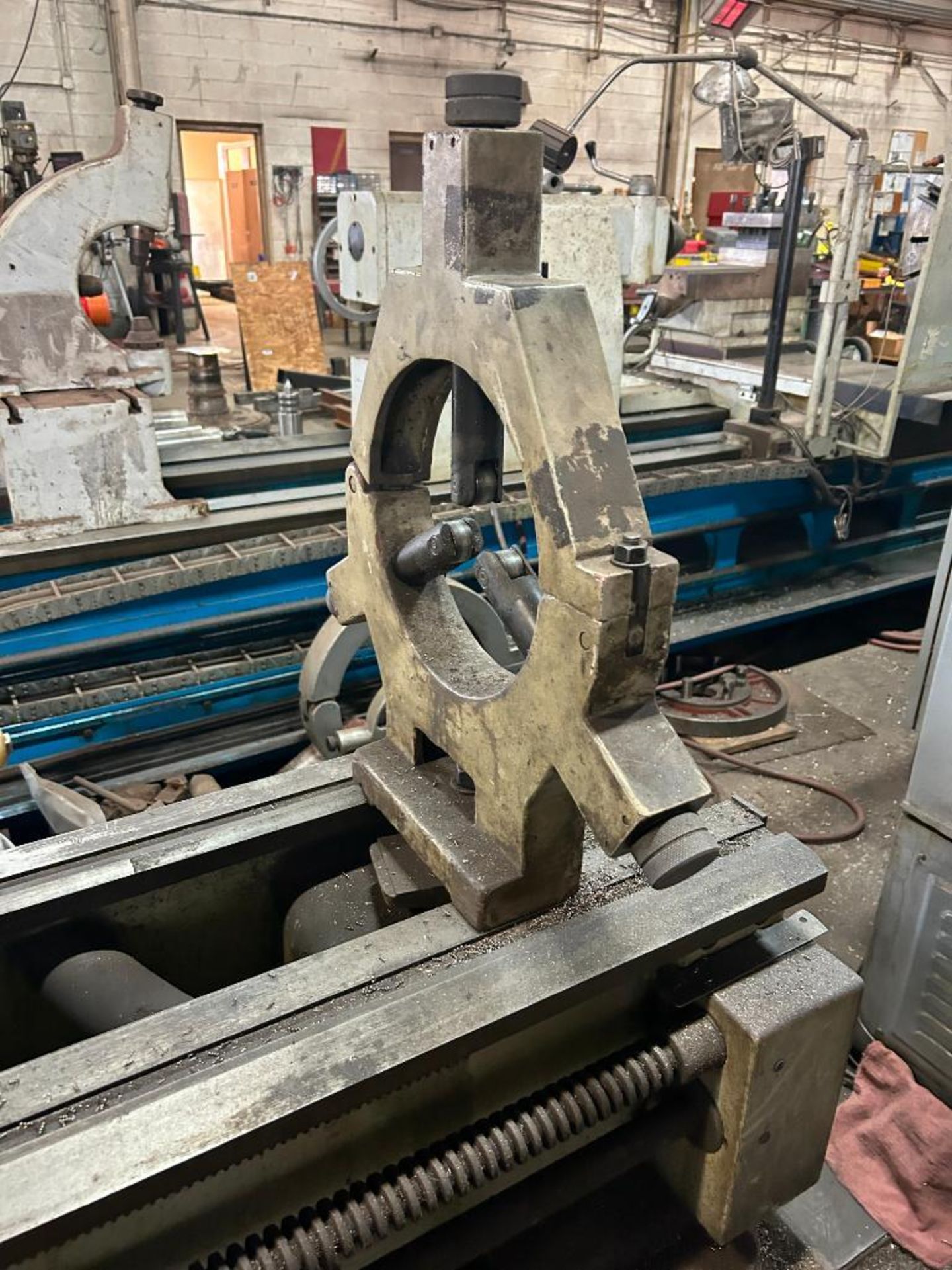 Tarnow Engine Lathe, Model TUJ 50 M, 19-1/2" 4- Jaw Chuck, Thru-Spindle ...