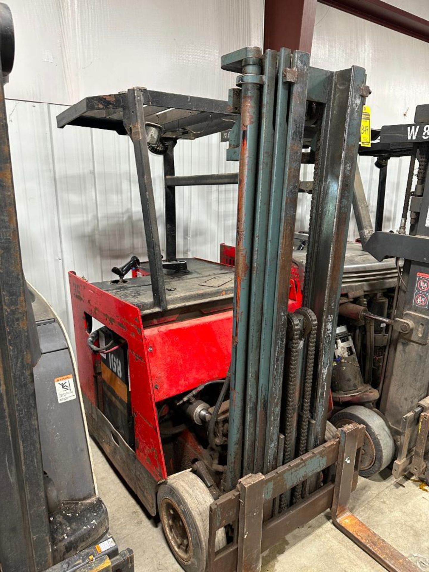 Prime Mover 4,000-LB. Capacity Dock Stocker Forklift, Model 40T-83/189 ...