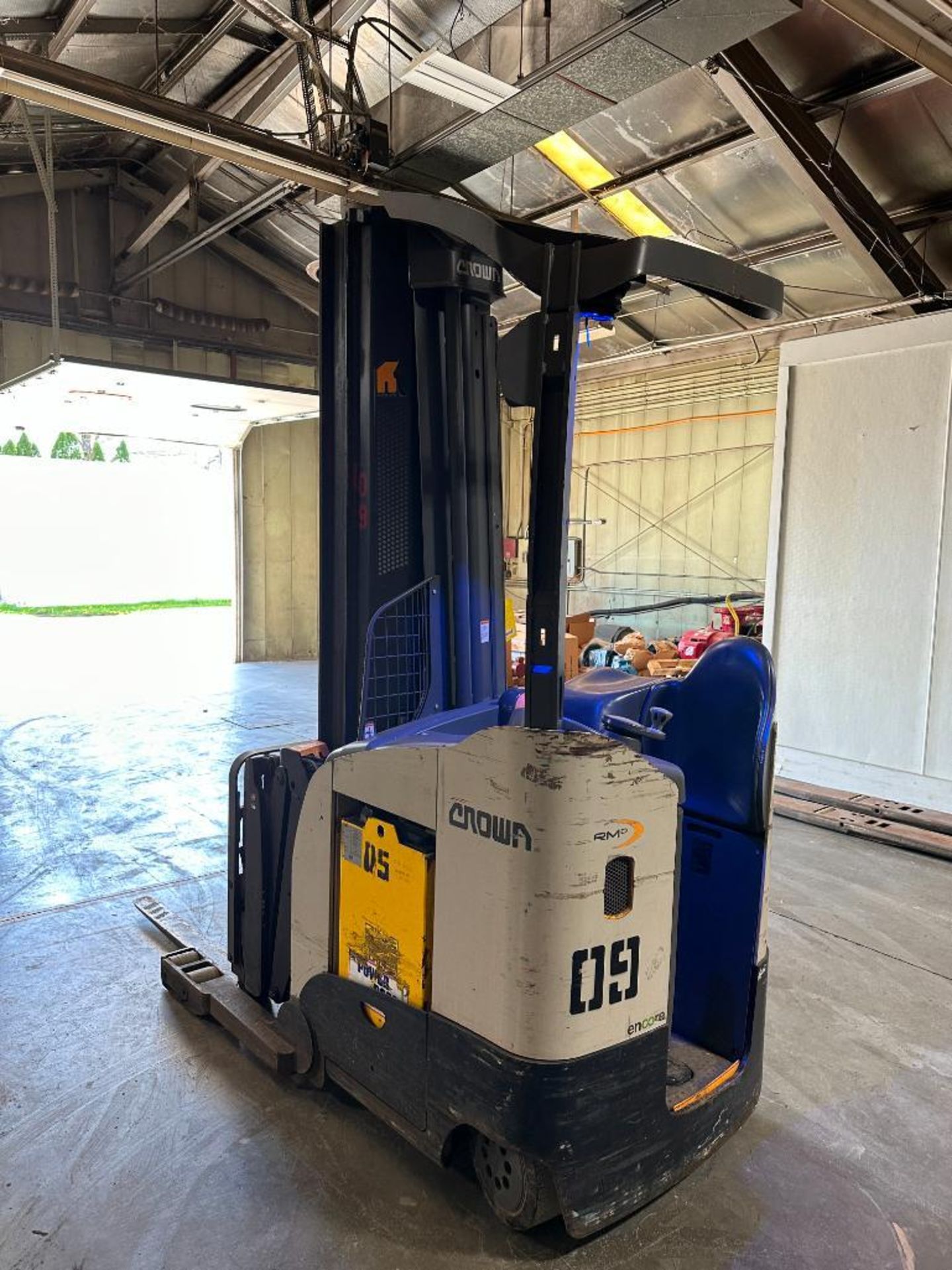 Crown 3,200-LB. Capacity Reach Truck, Model RM 6000 Series, S/N ...
