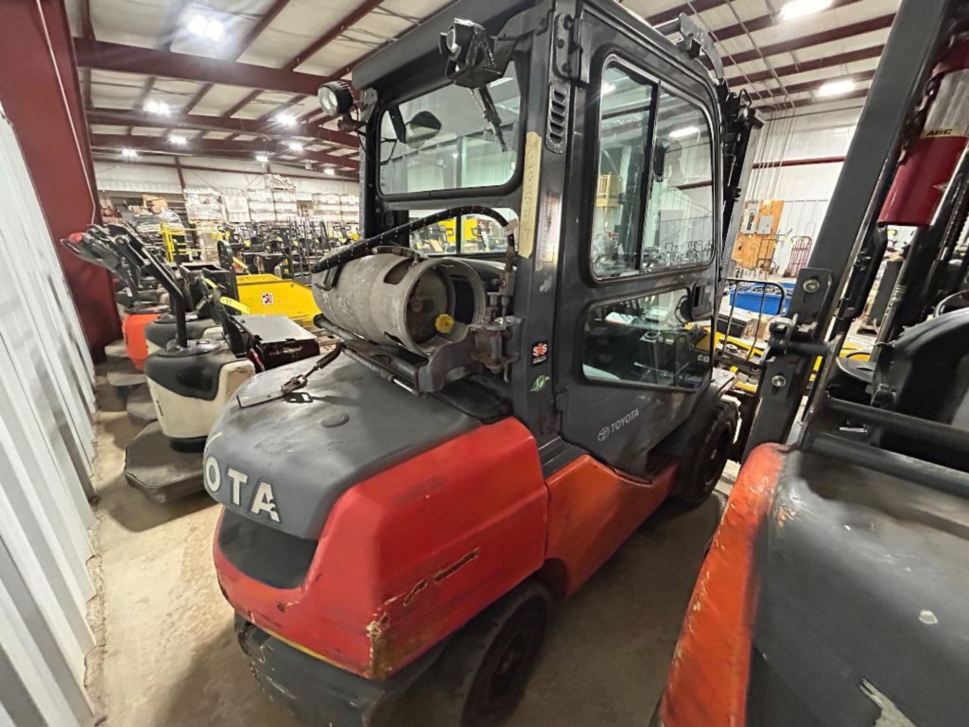 2017 Toyota 6,000-LB. Capacity Forklift, Model 8FGU30, S/N 68547, LPG ...