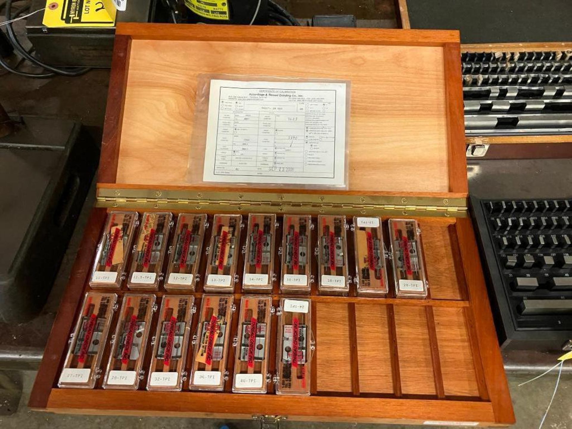 { Group of lots: 267, 268, 269 } Thread Check Gages