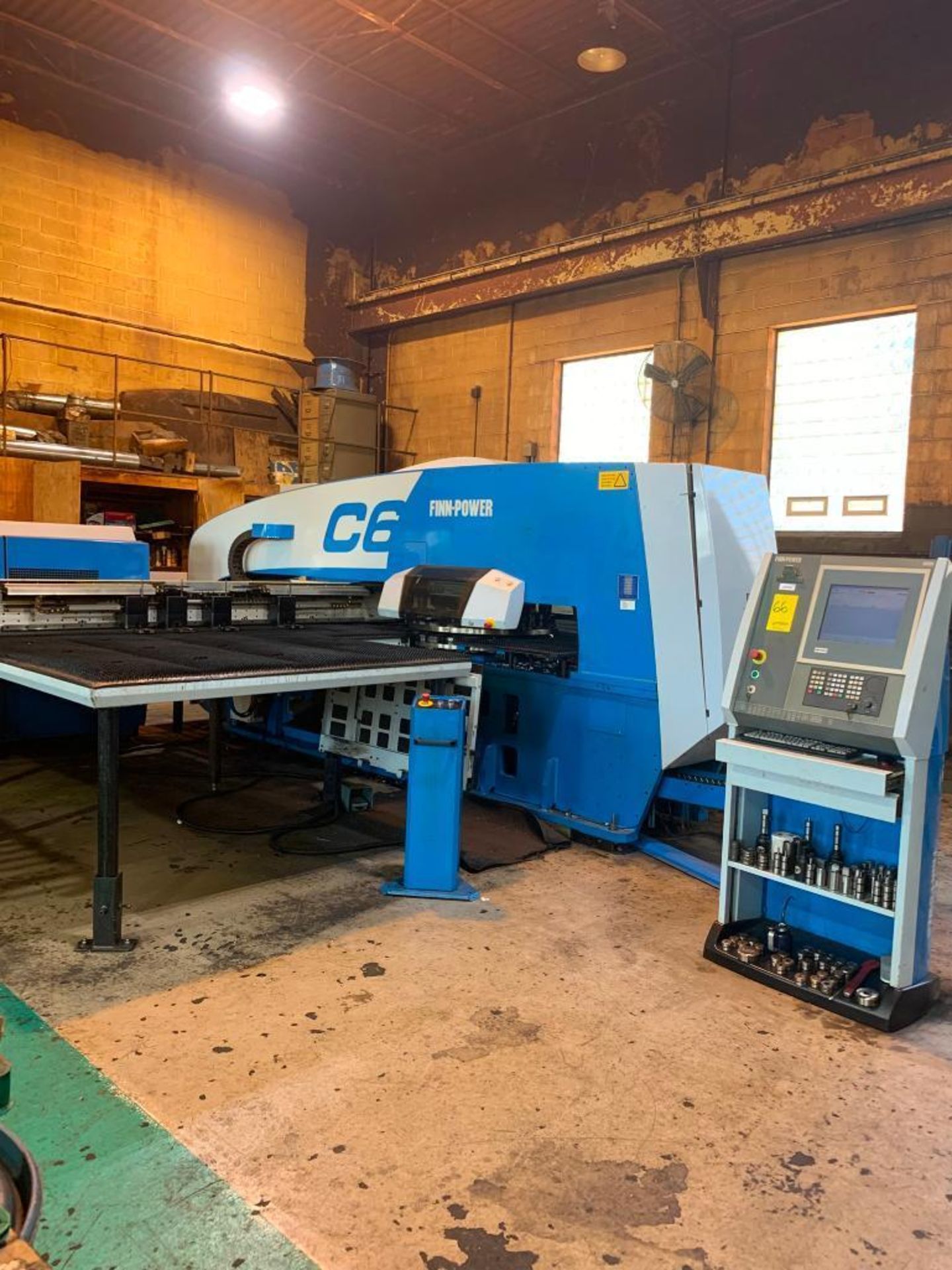 Finn Power C-6 33-Ton CNC Turret Punch, S/N 12.1-C6222806, 2006, w ...