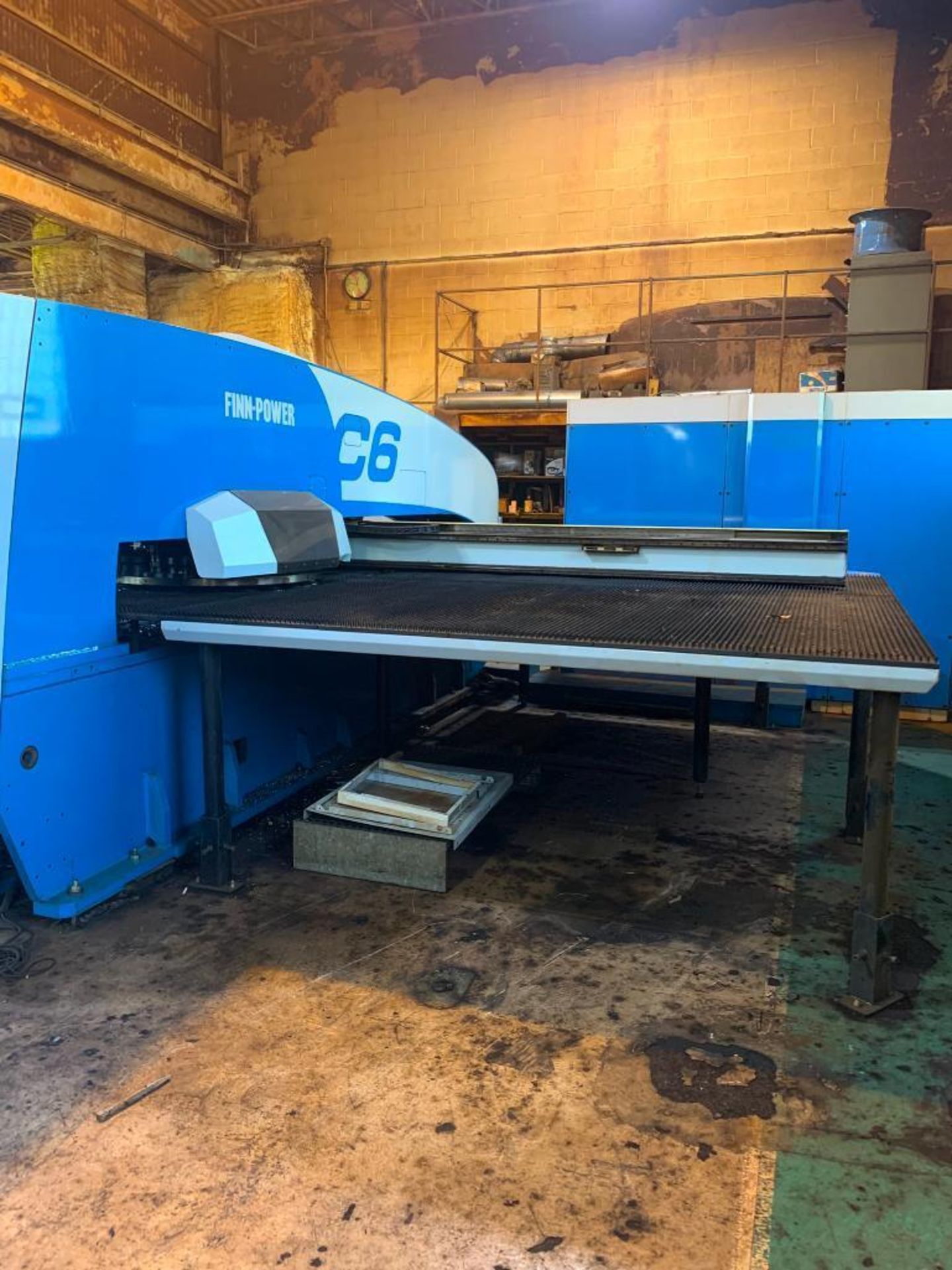 Finn Power C-6 33-Ton CNC Turret Punch, S/N 12.1-C6222806, 2006, w ...