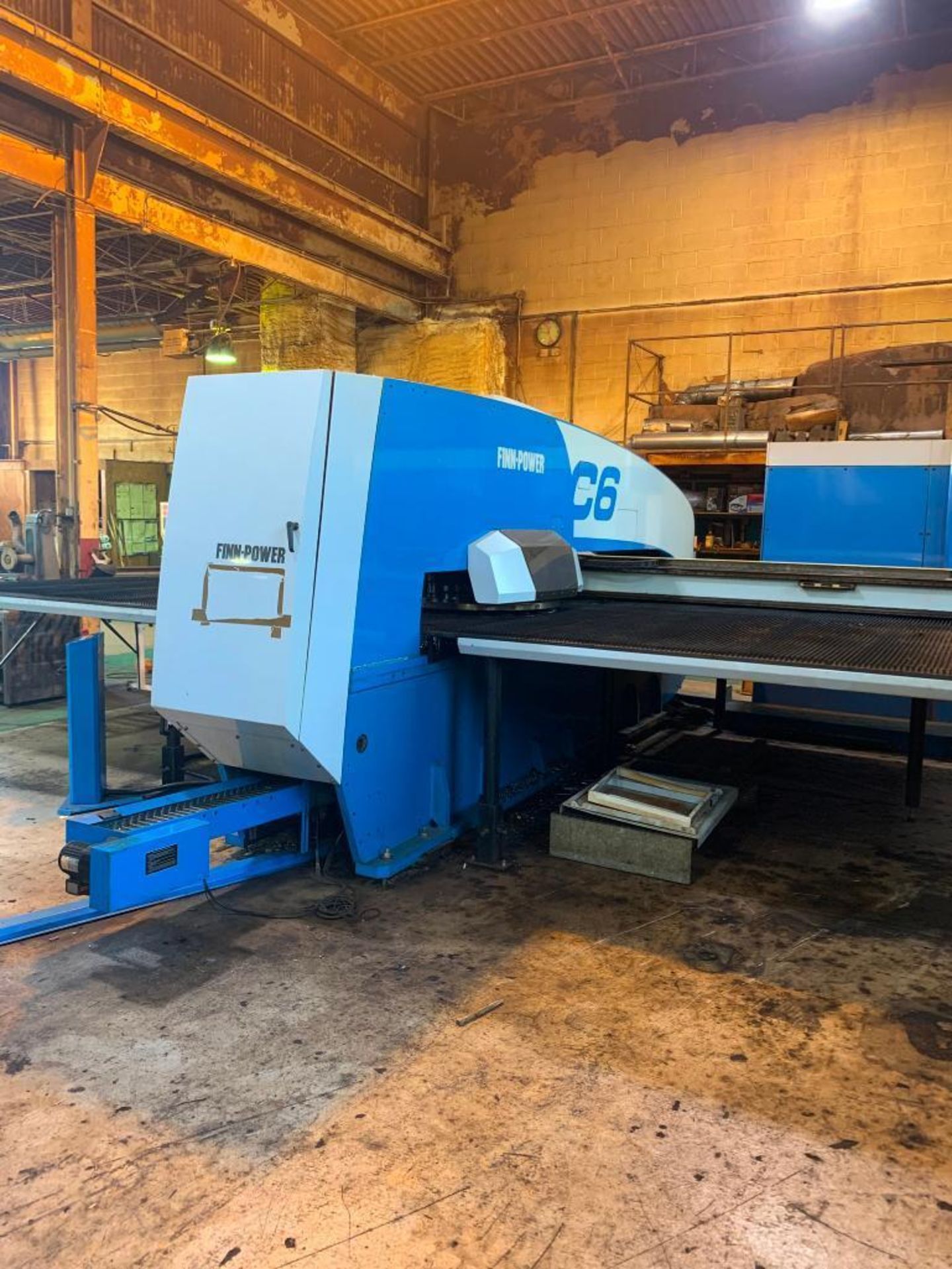 Finn Power C-6 33-Ton CNC Turret Punch, S/N 12.1-C6222806, 2006, w ...