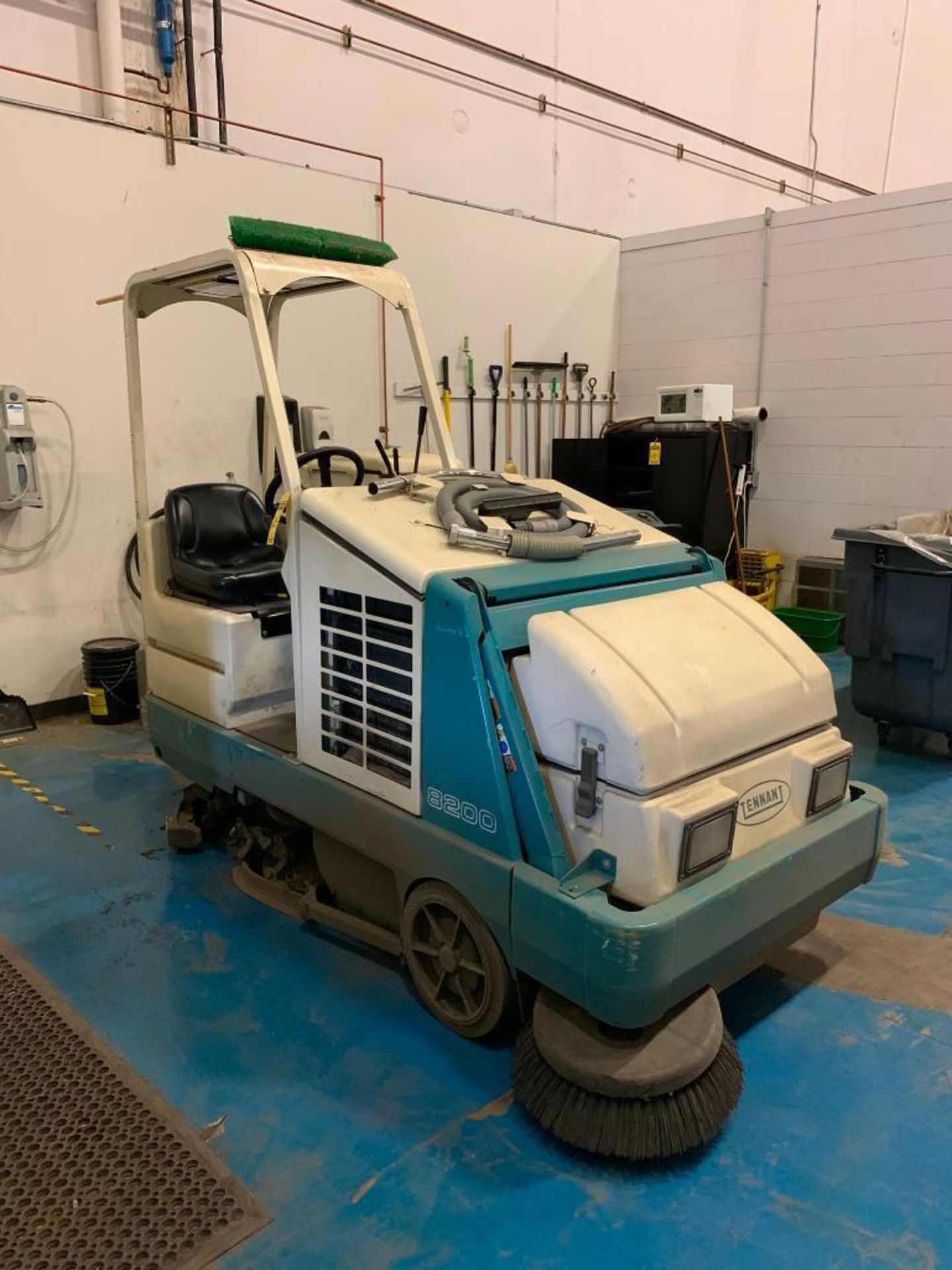 Tennant 8200 Ride-On Floor Sweeper/Scrubber, LP, S/N 8200-6510, 3,322 Hours