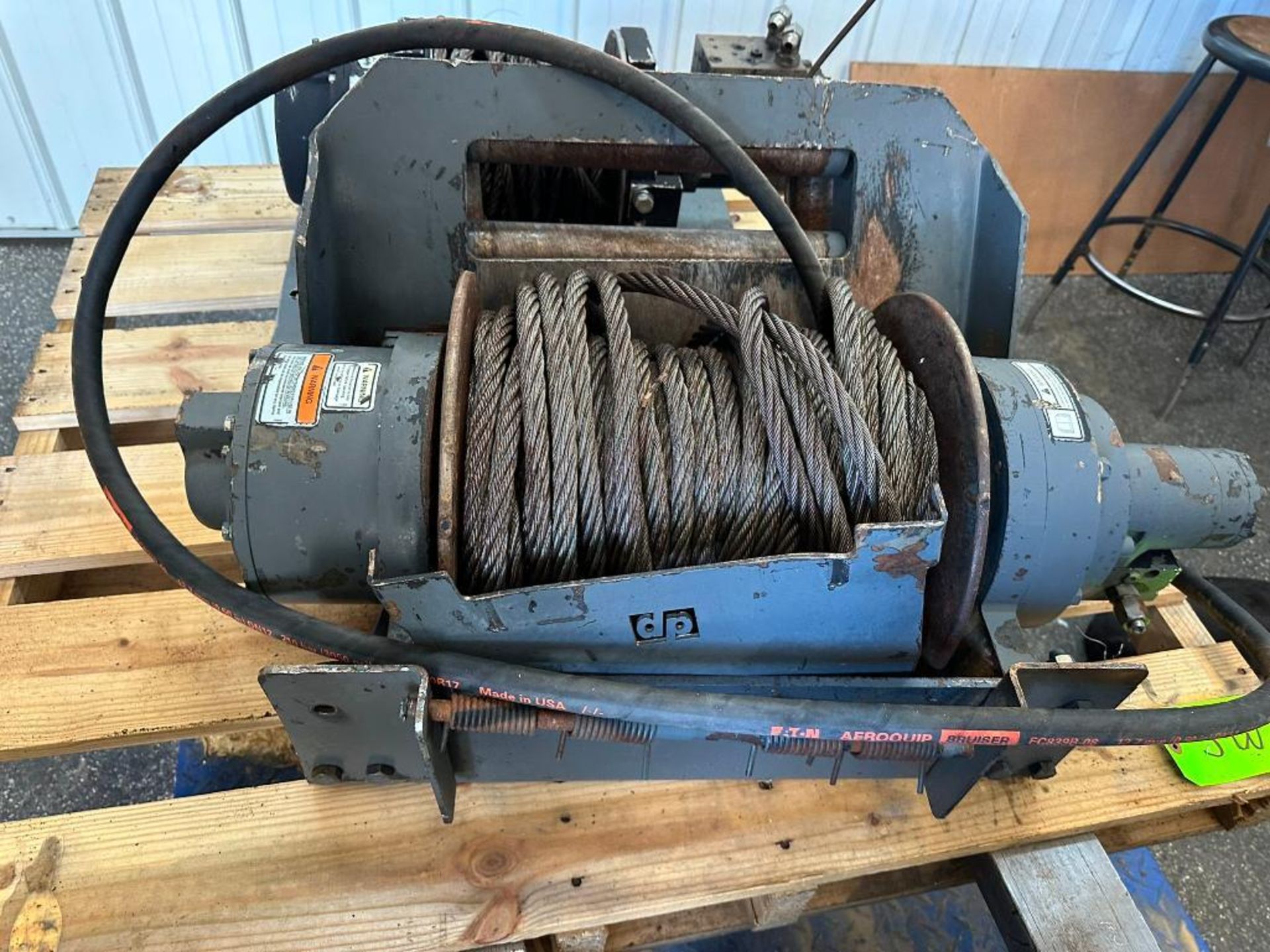 (JW) Pallet of (2) Hydraulic Winches; DP 20,000 LB. & Pro-Winch 18,000 LB.