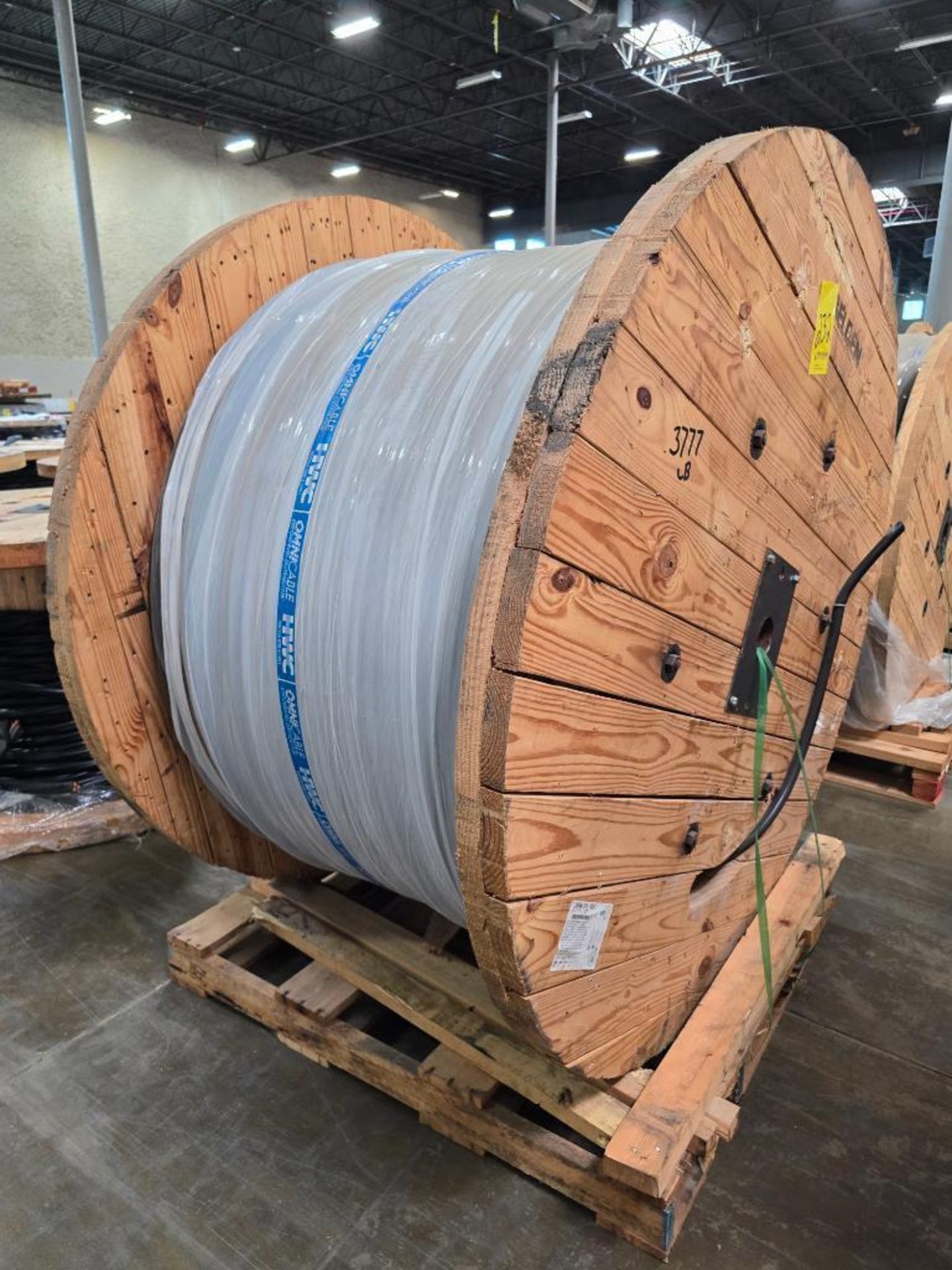 { Choice of lots: 230, 231, 232, 233 } Full Spool of Belden 8 AWG-4Cord ...