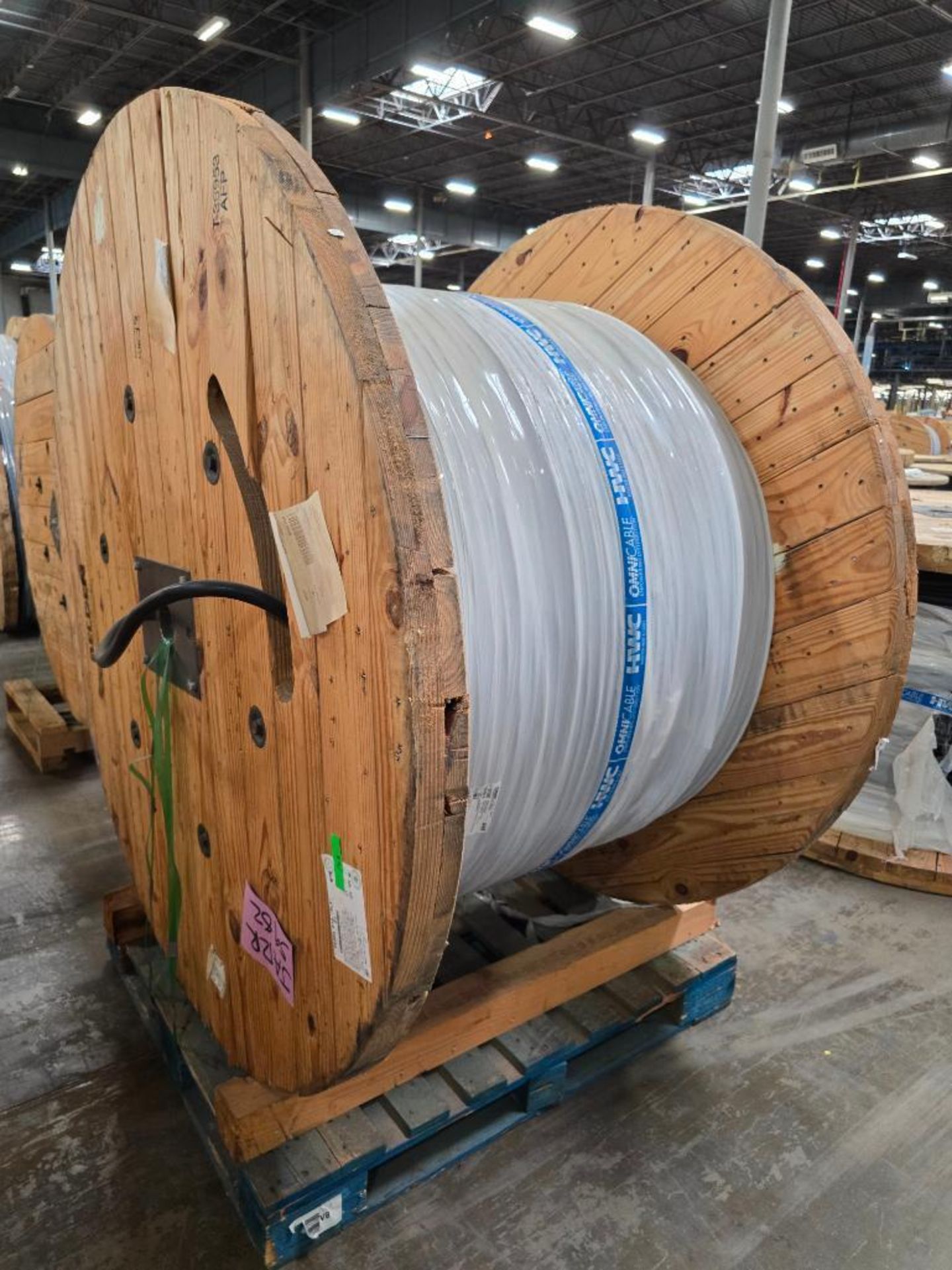 { Choice of lots: 230, 231, 232, 233 } Full Spool of Belden 8 AWG-4Cord ...