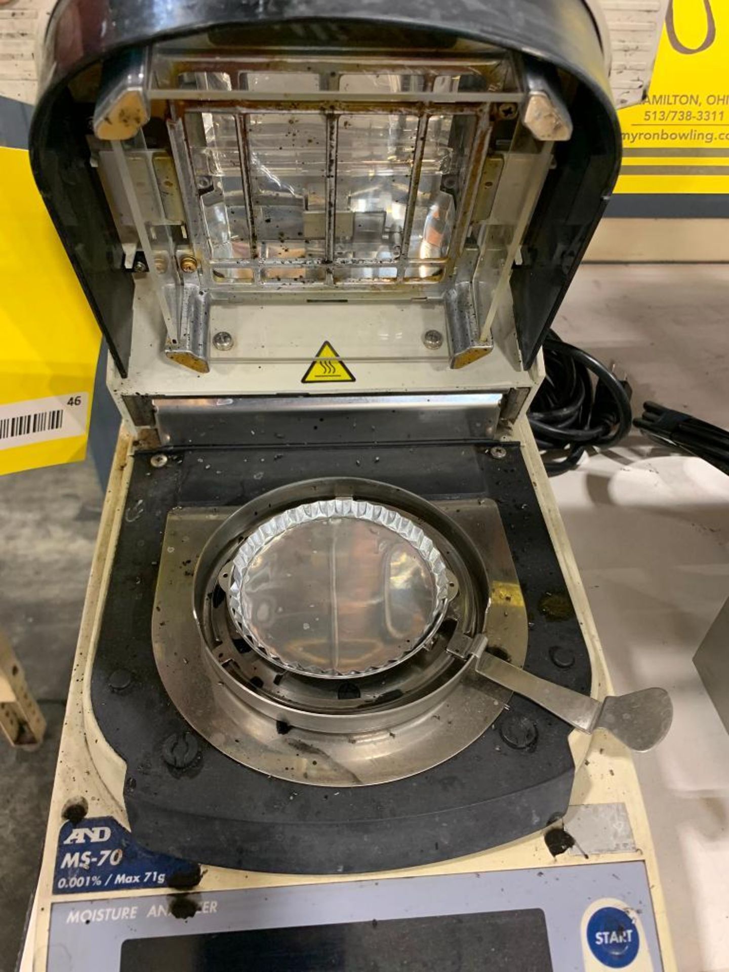 AND Moisture Analyzer, Model MS-70, 120 V, Aluminum Sample Pans