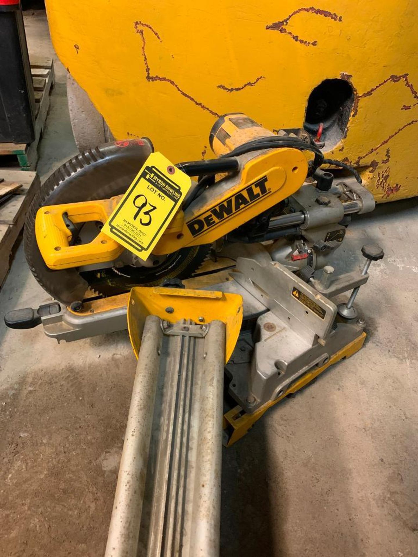 Dewalt 12" Double Bevel Sliding Compound Miter Saw, Model DW718, 120 V ...