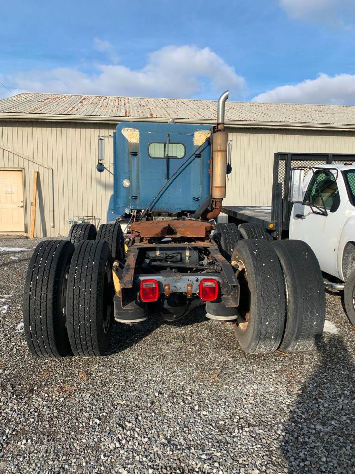 Freightliner Day Cab Tractor, Eaton-Fuller 9-Speed Transmission, 16,551 ...
