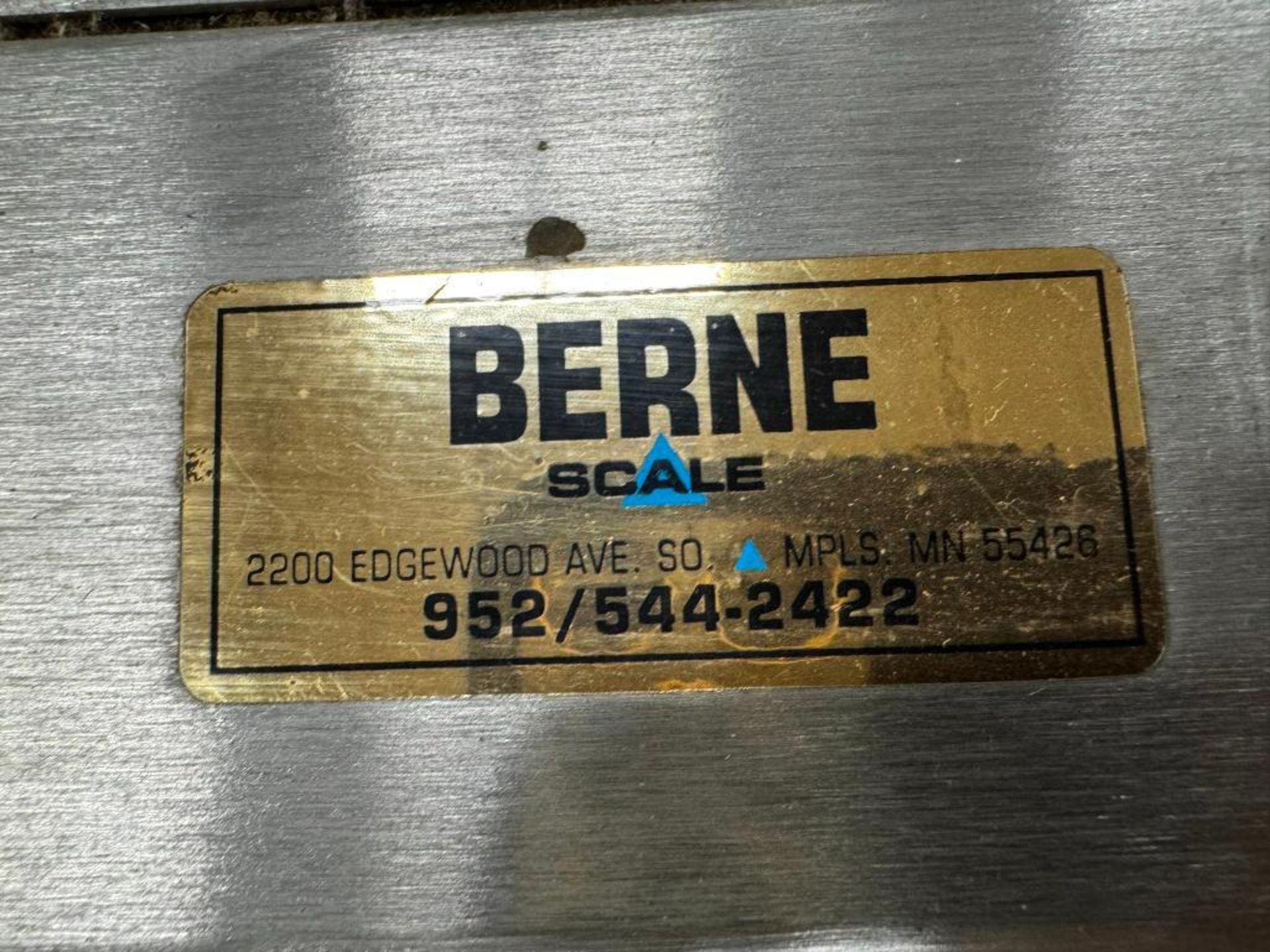 { Choice of lots: 119, 120, 122 } GSE Digital Scale, Model 460