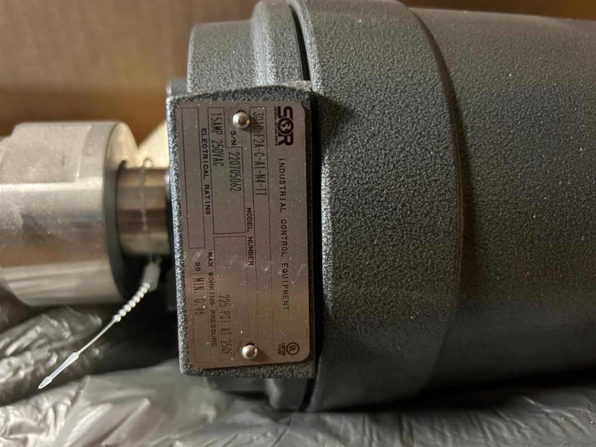 Pallet of (12) SOR Vertical Level Switches, Model 301C-F2A-C-A1-N4-TT ...