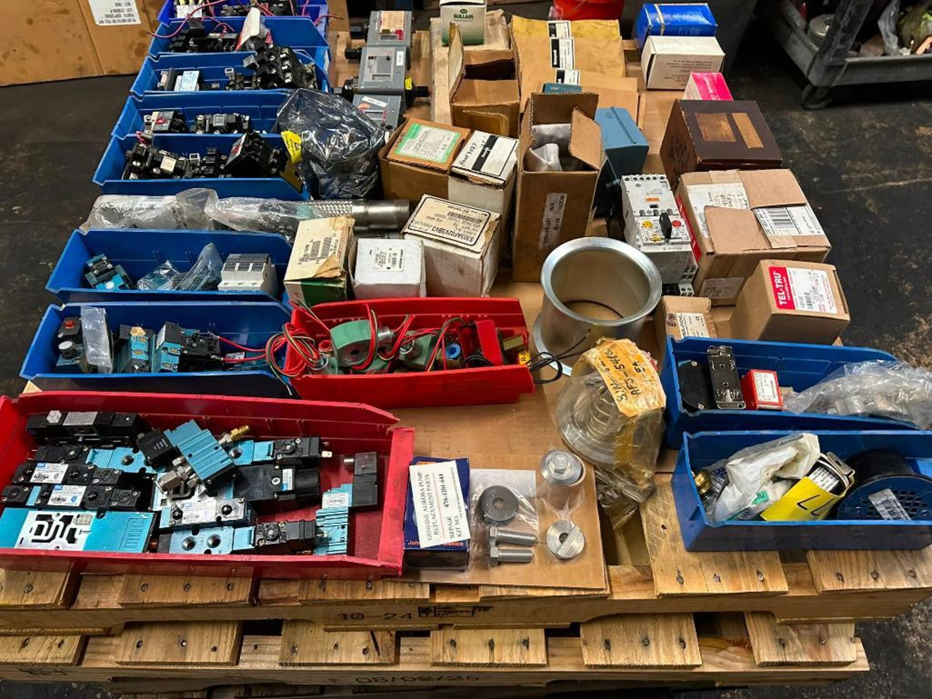 (F) Pallet of Mac Valves, Allen-Bradley Overloads, Pressure Switches ...