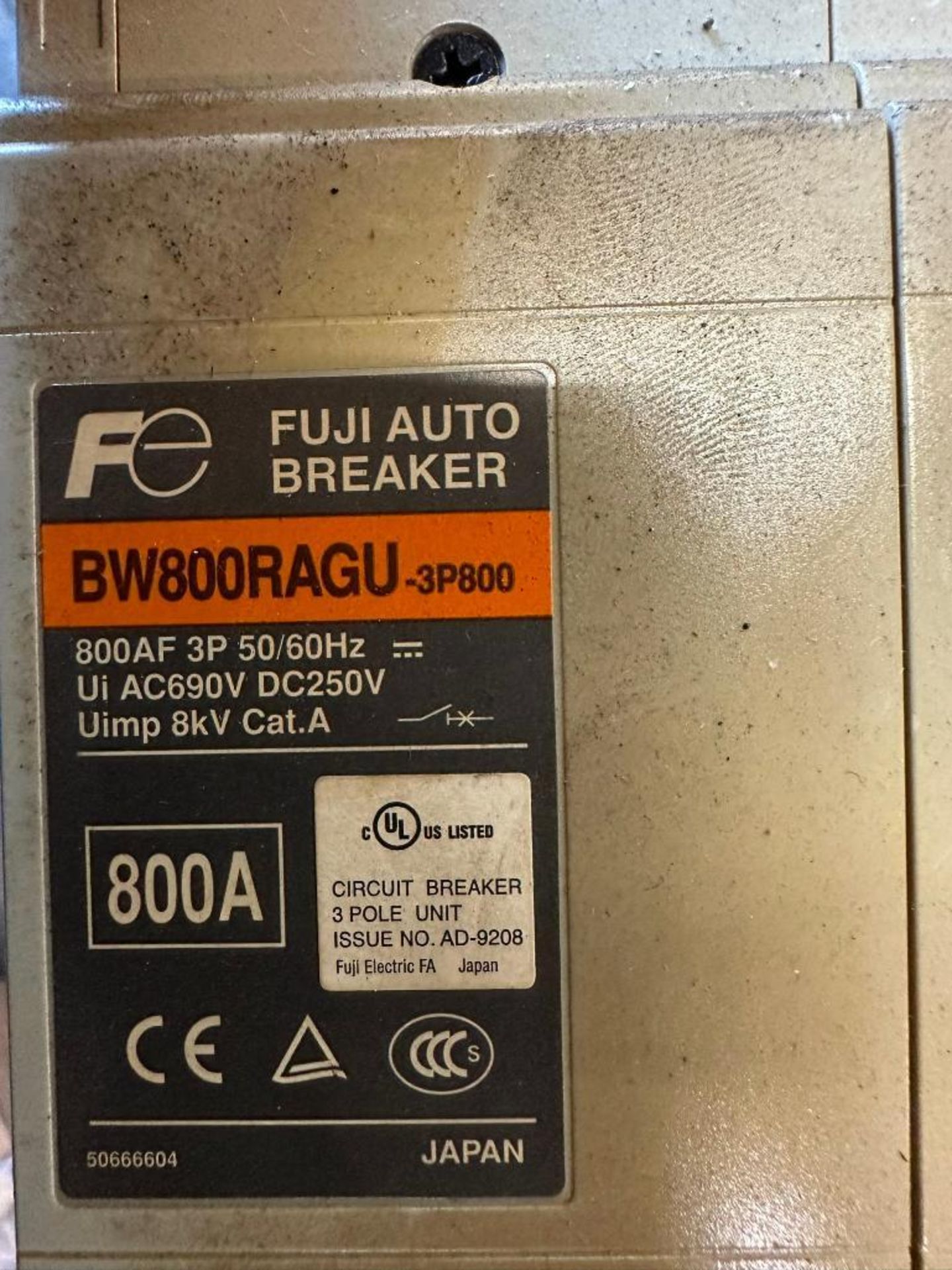 (F) Pallet of Circuit Breakers, Fuji 800-Amp, Fuji 500-Amp, Mitsubishi ...