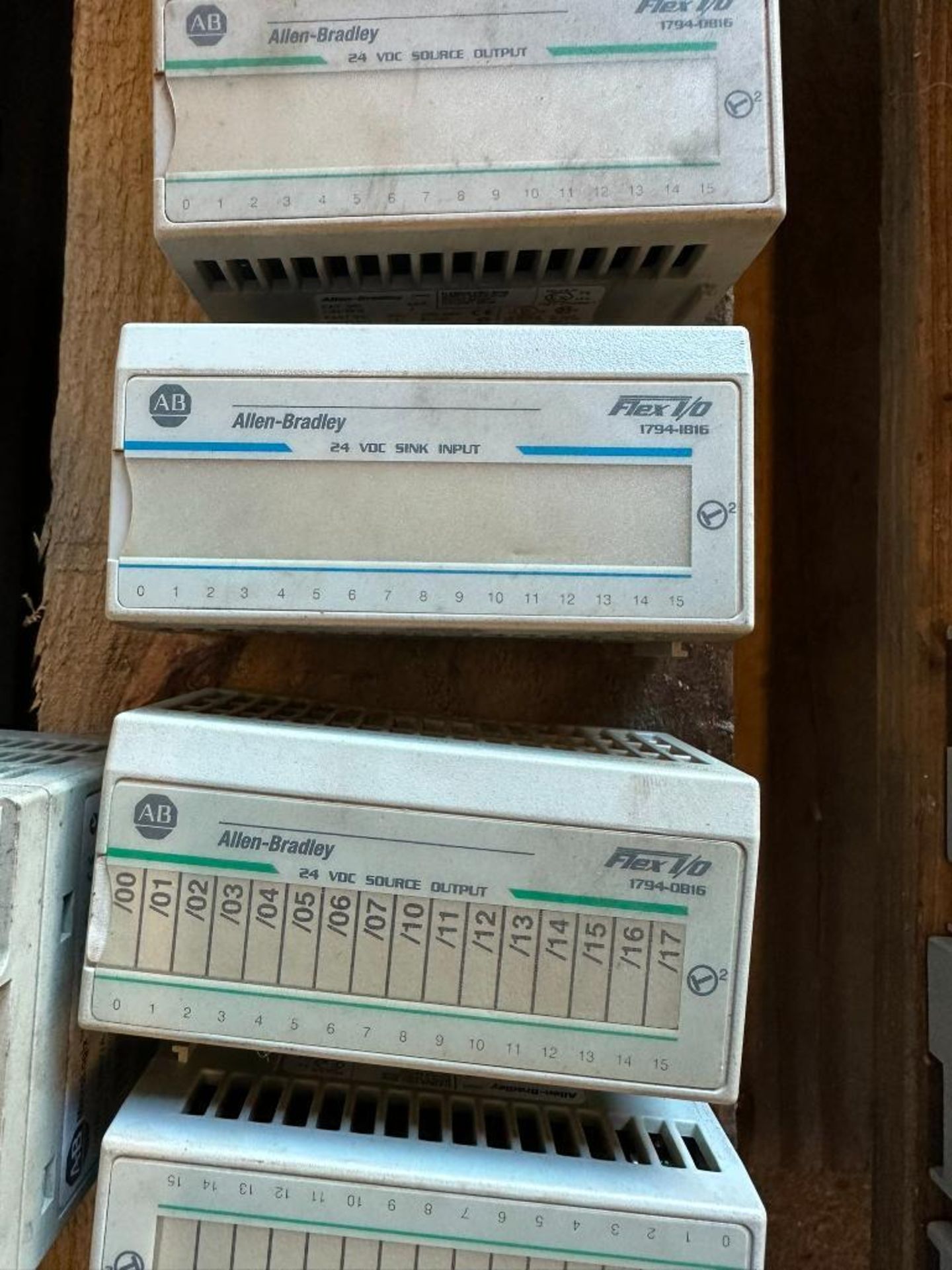 (FJ) Pallet of Allen-Bradley PowerFlex 70 Drive, Kinetix 6000, Micro ...