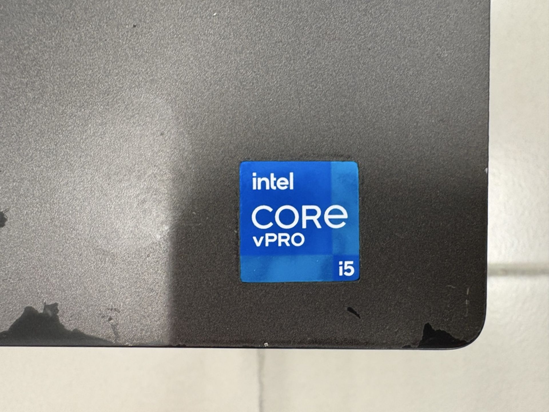 Laptop lot containing seven DELL Latitude 7420 laptops equipped with ...