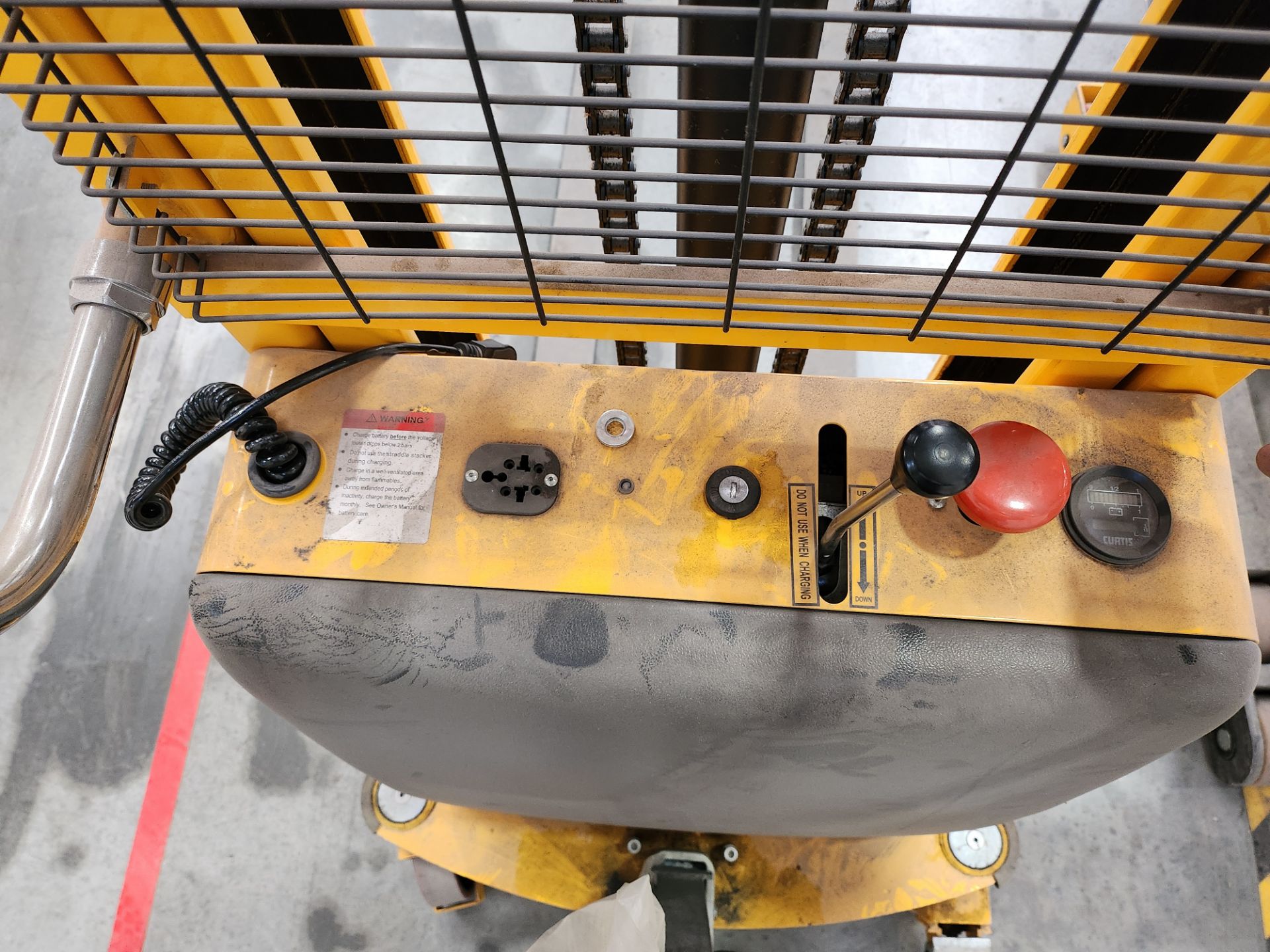 Uline Adjustable, Manual Stacker, Model: H5440, Lift Height 137.8 ...