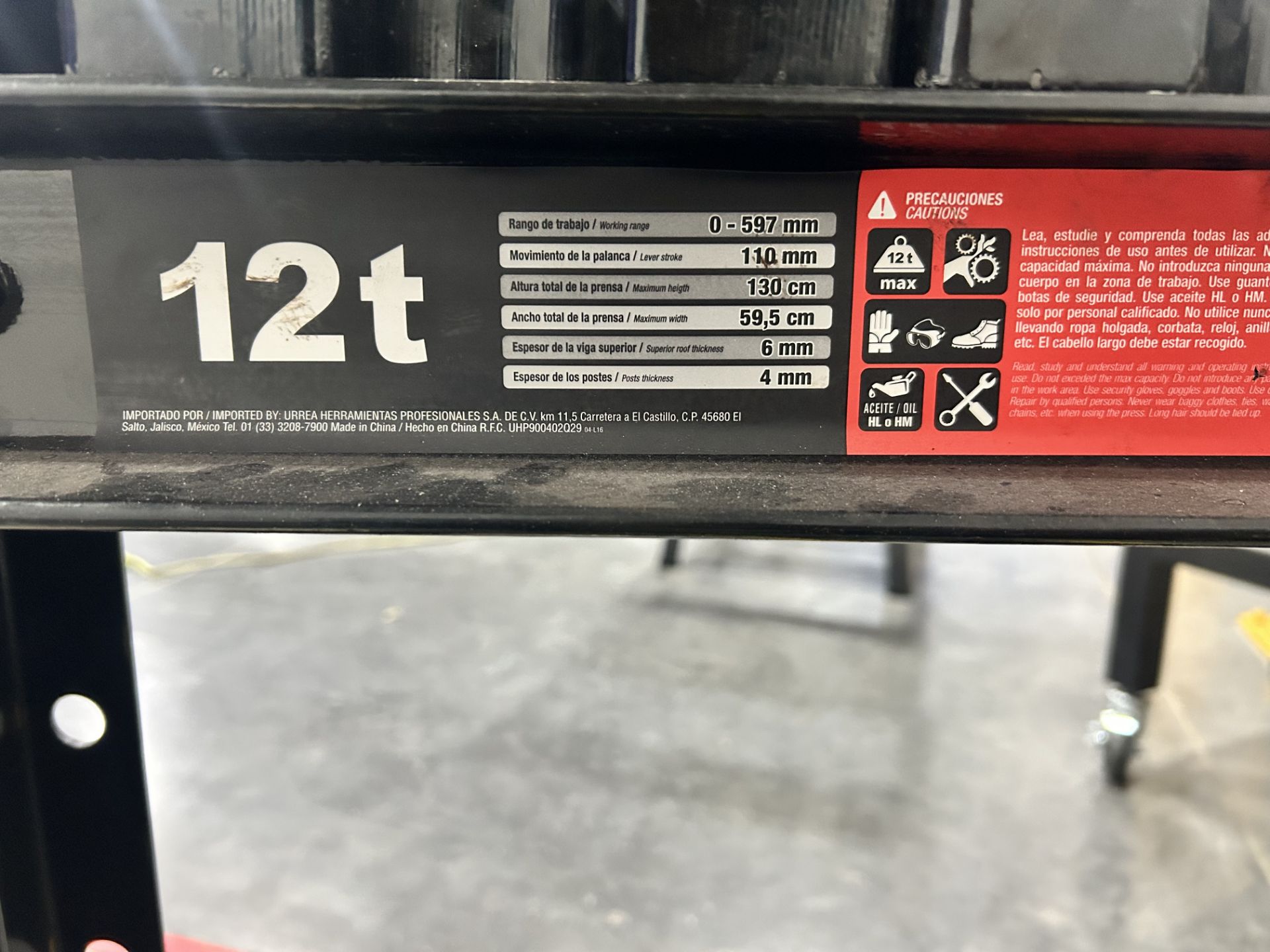 12-ton press with dimensions: Working range 0-597 mm; Lever movement ...
