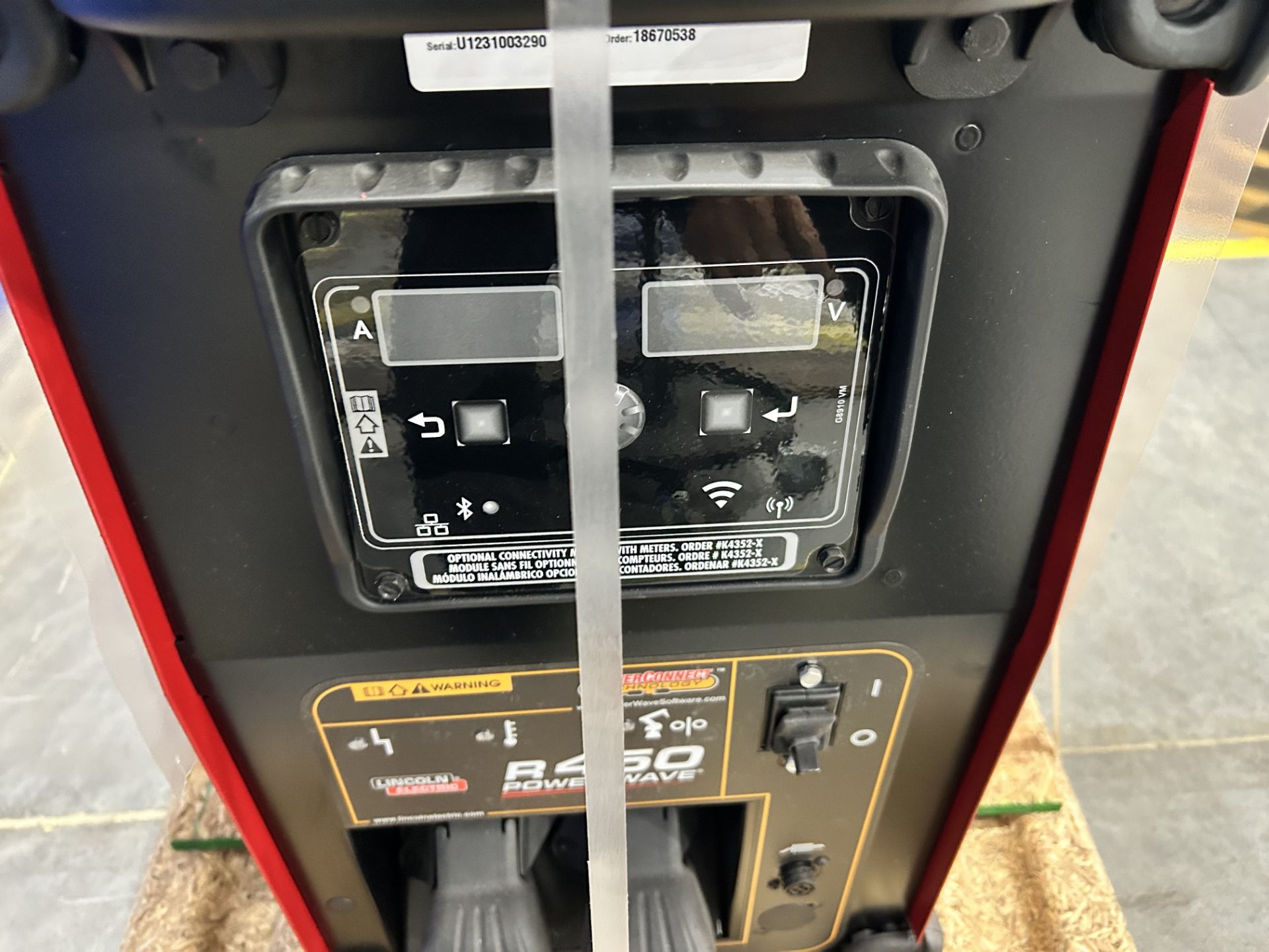 New LINCOLN ELECTRIC welding machine, POWER WAVE, K3451-1, red color ...