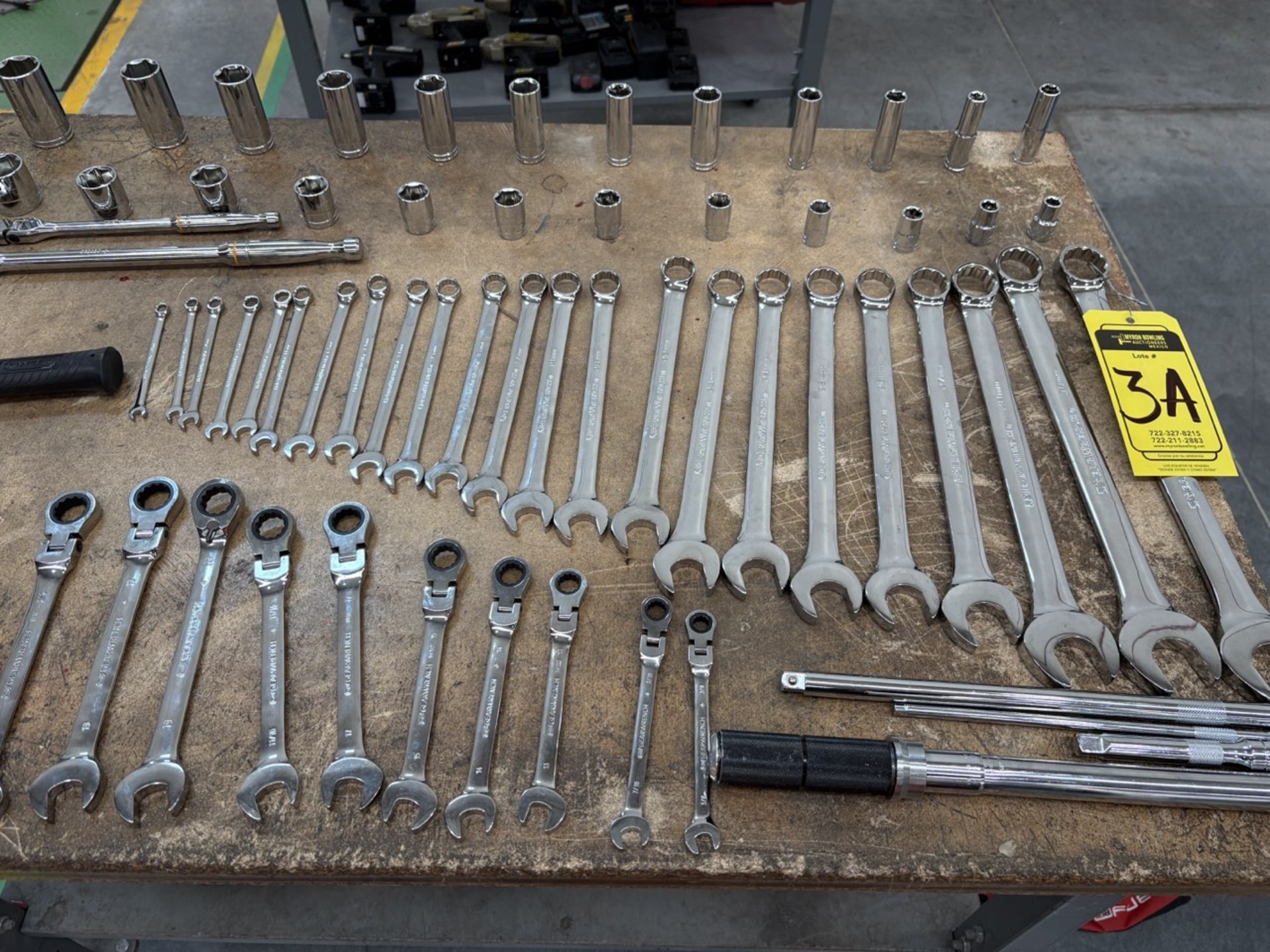Lot set, contains: Set of 23 GEAR WRENCH brand fixed wrenches from 32mm ...