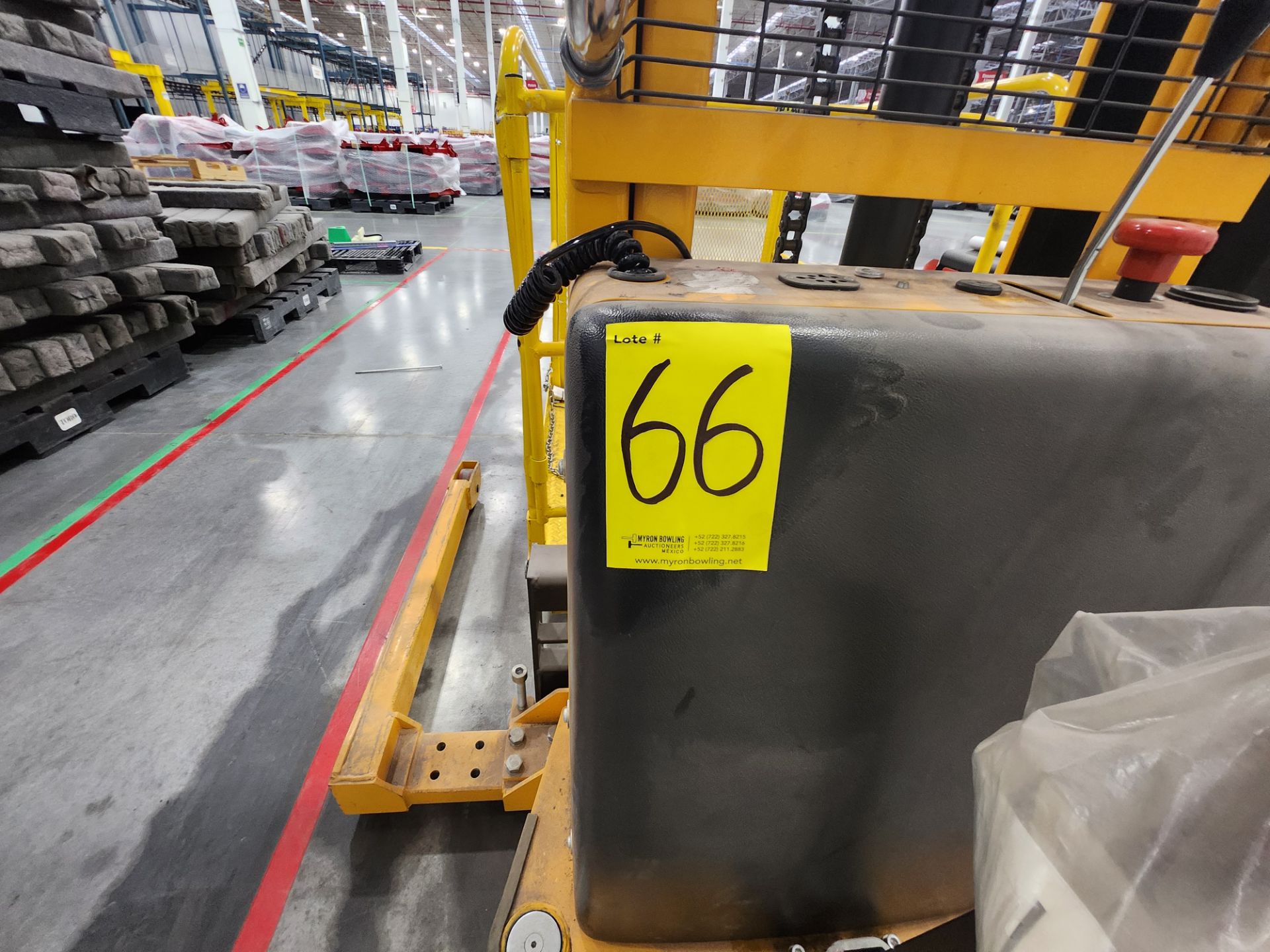 Uline Adjustable, Manual Stacker, Model: H5440, Lift Height 137.8 ...