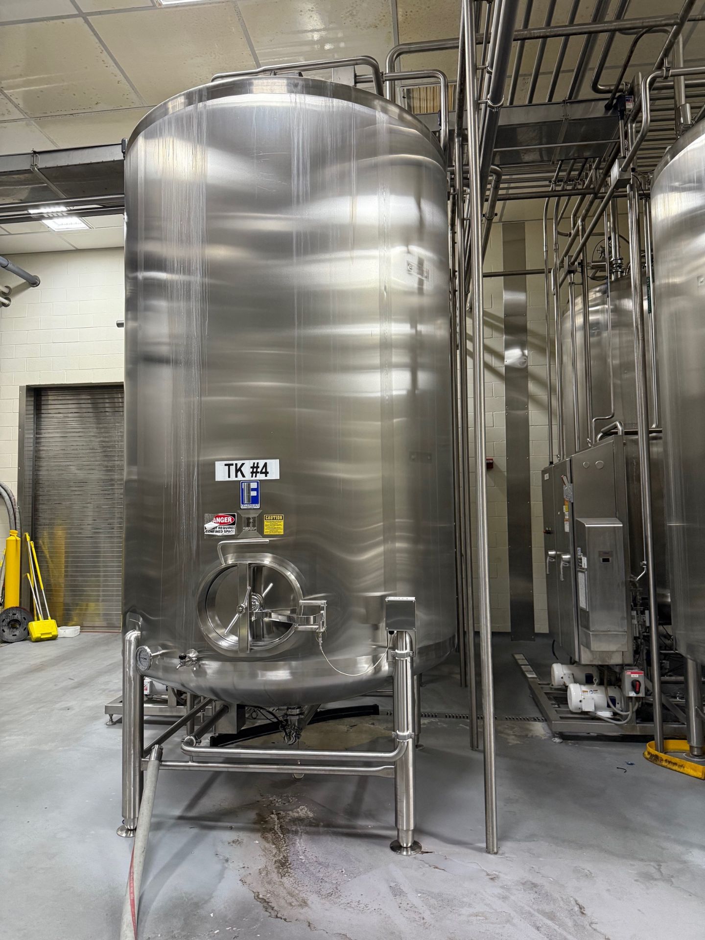 2012 Feldmeier 2,500 Gallon Stainless Steel Mixing Tank, Top Agitated ...